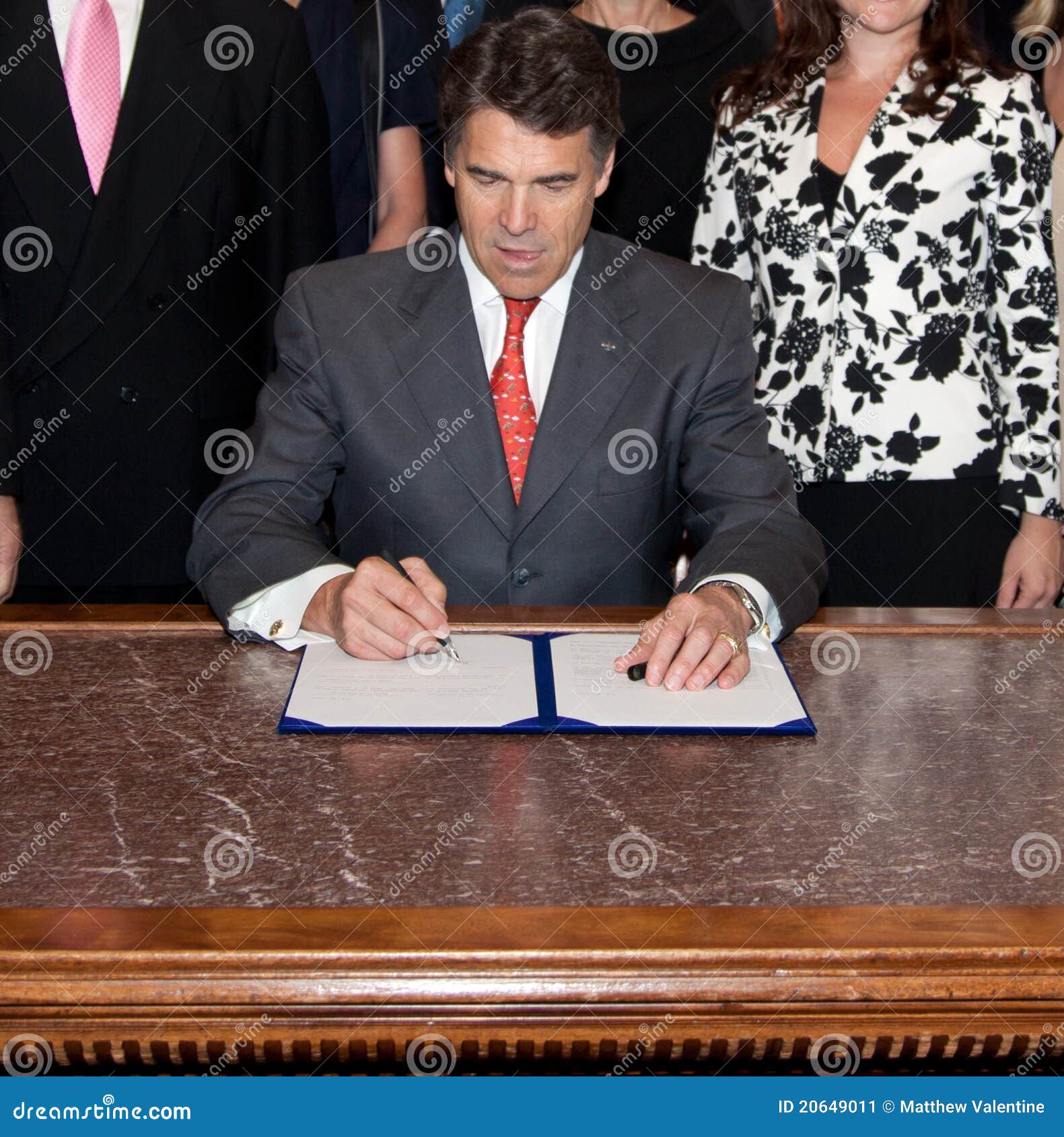 Texas Governor Rick Perry, Signing Legislation Editorial Photo - Image ...