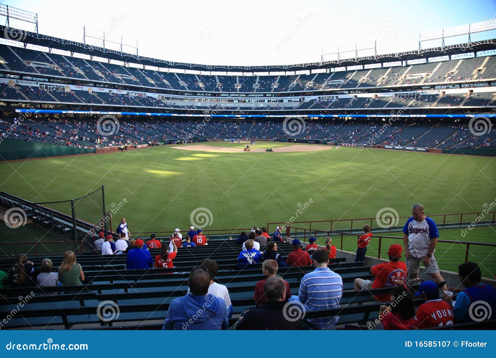 Texas Rangers Ballpark in Arlington Editorial Photography - Image of ...