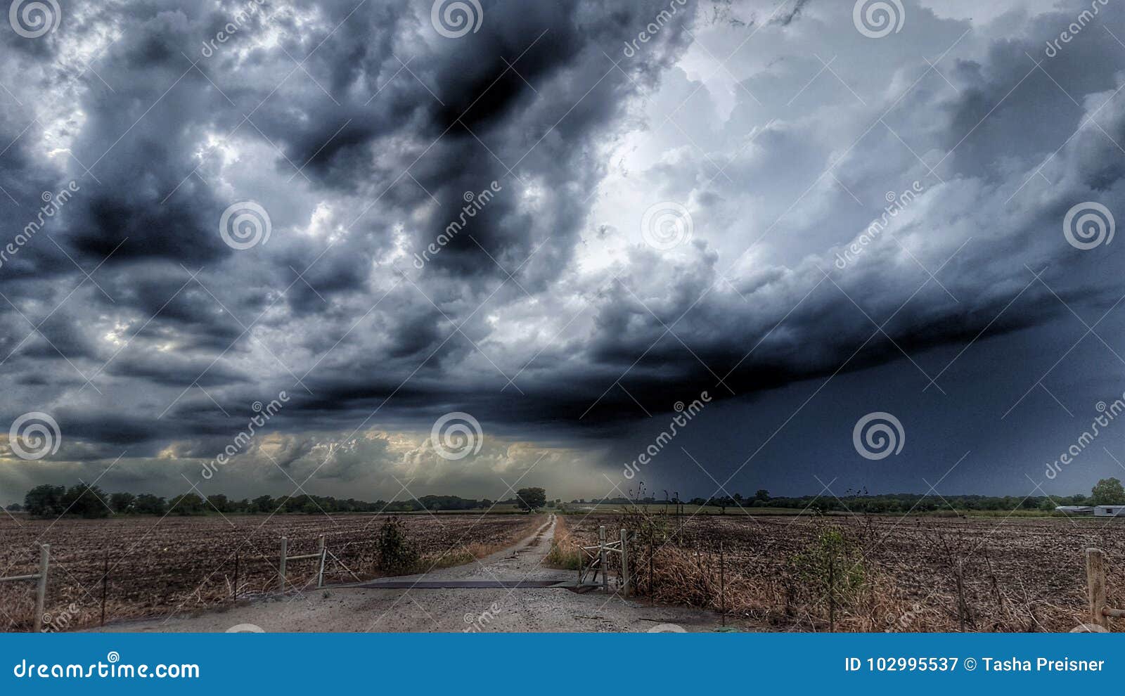Texas sky stock image. Image of cumulus, road, phenomenon - 102995537