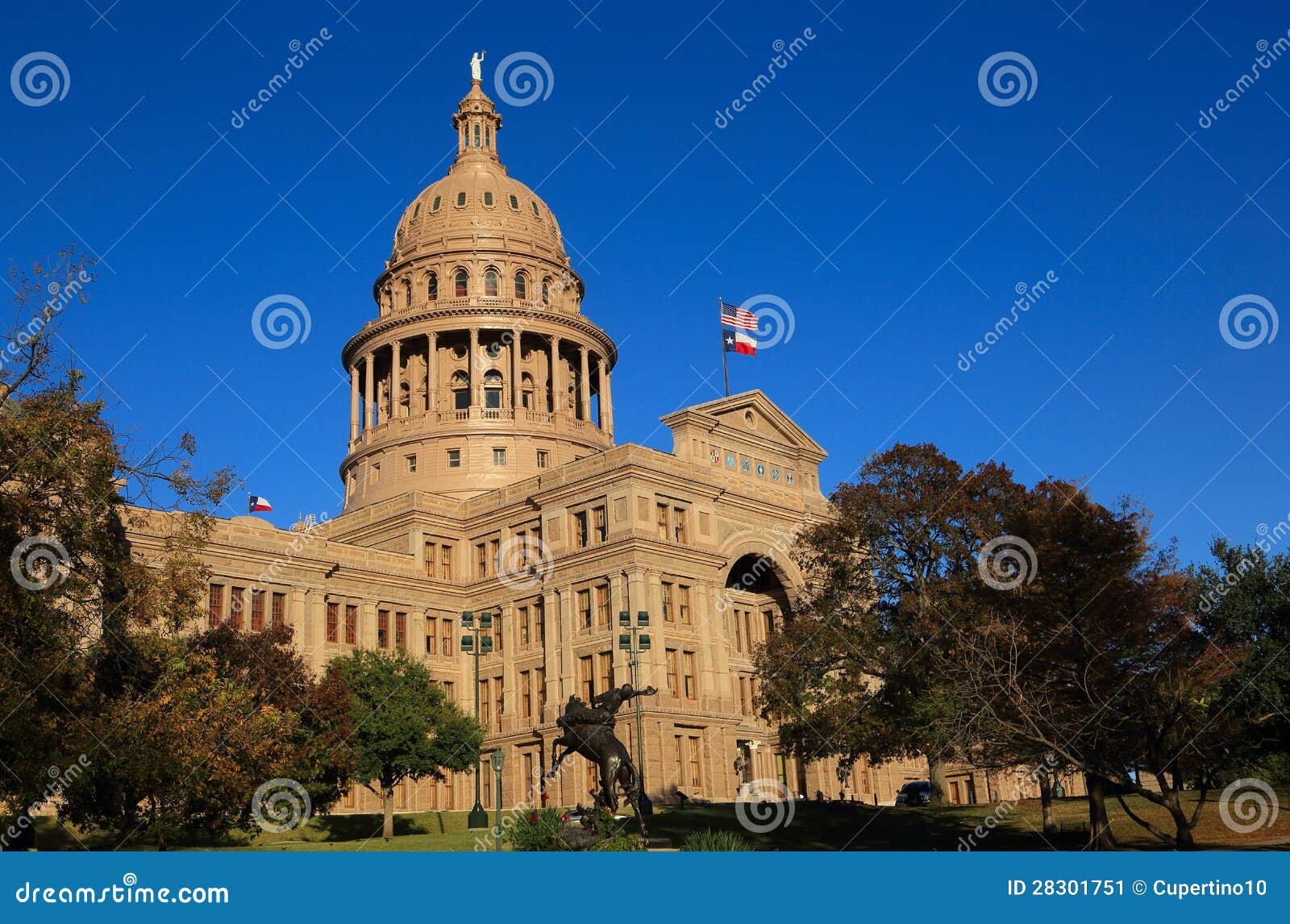 Texas state capitol stock image. Image of symmetry, symmetrical - 28301751