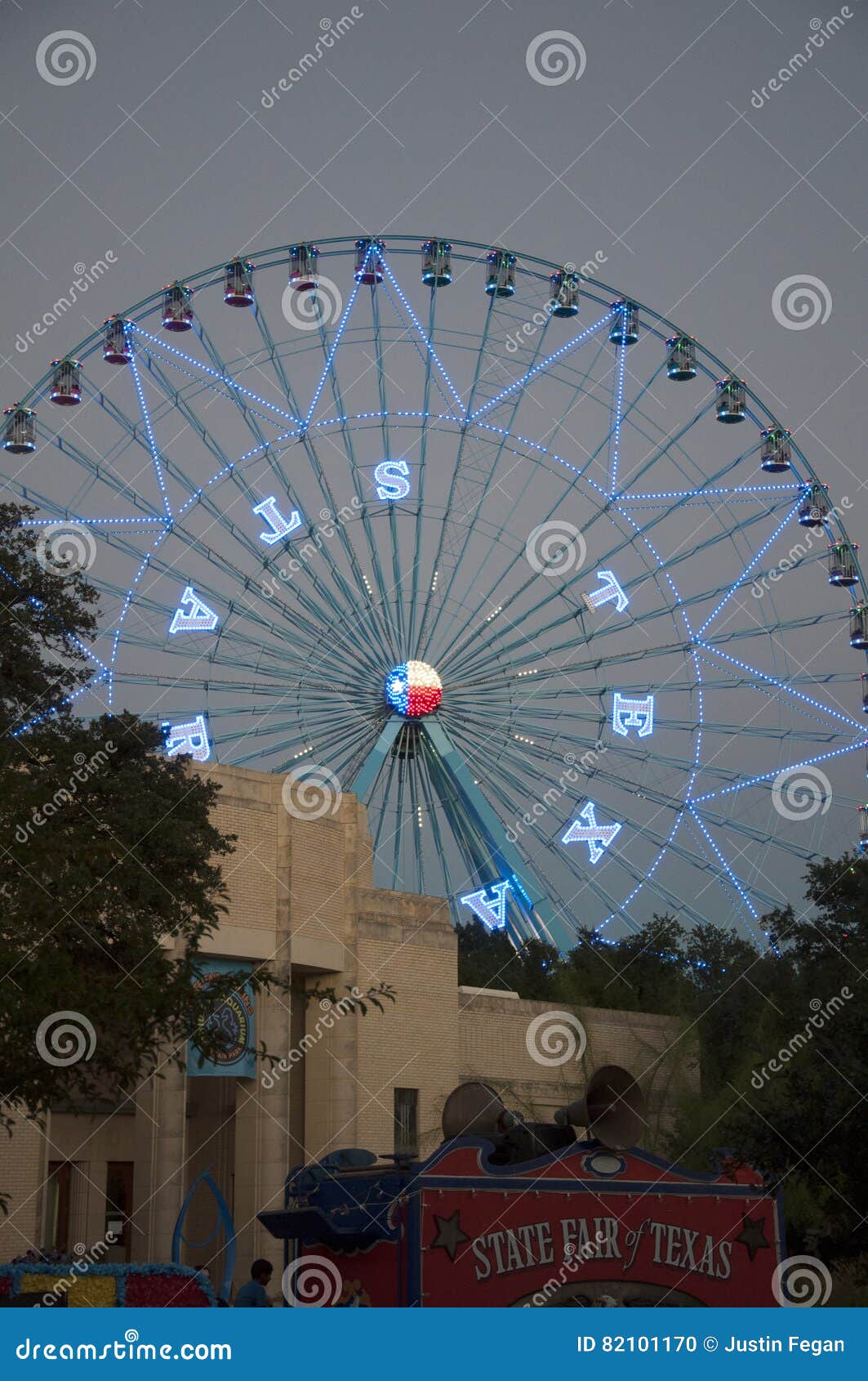 Texas State Fair Ferris Wheel Editorial Image - Image of retro, blur ...