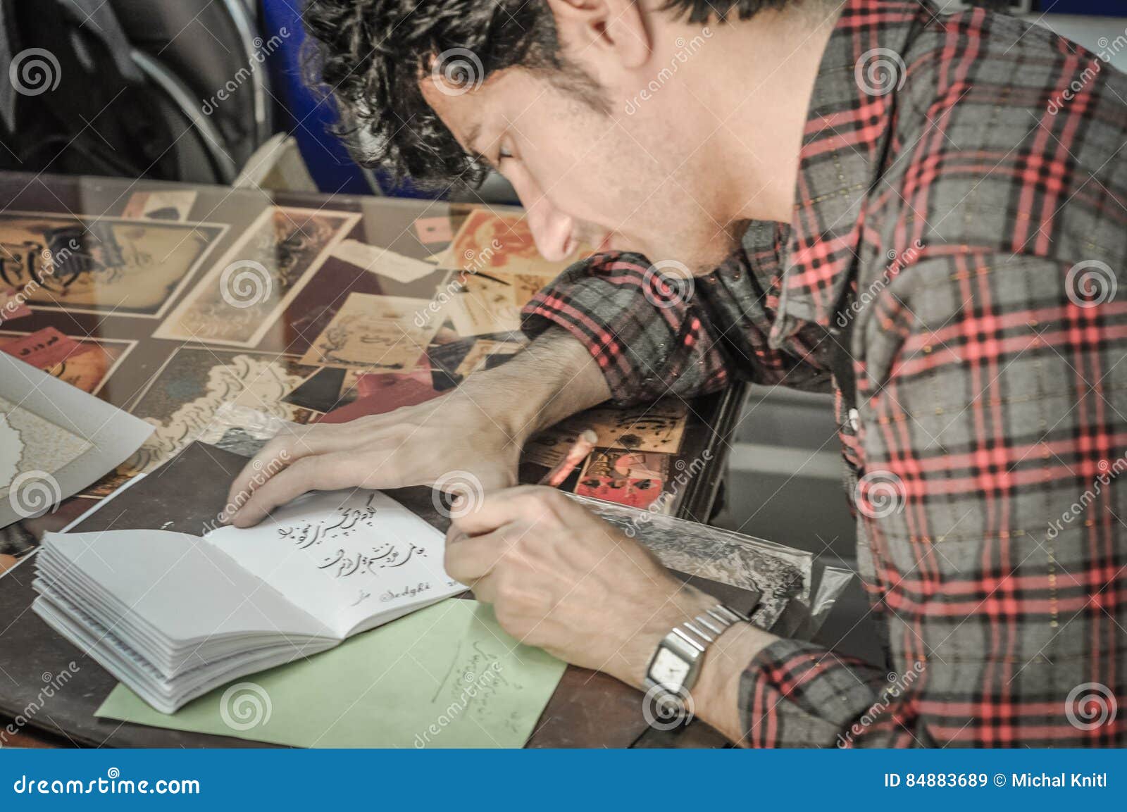 Text in Farsi in Iran editorial stock image. Image of writing - 84883689