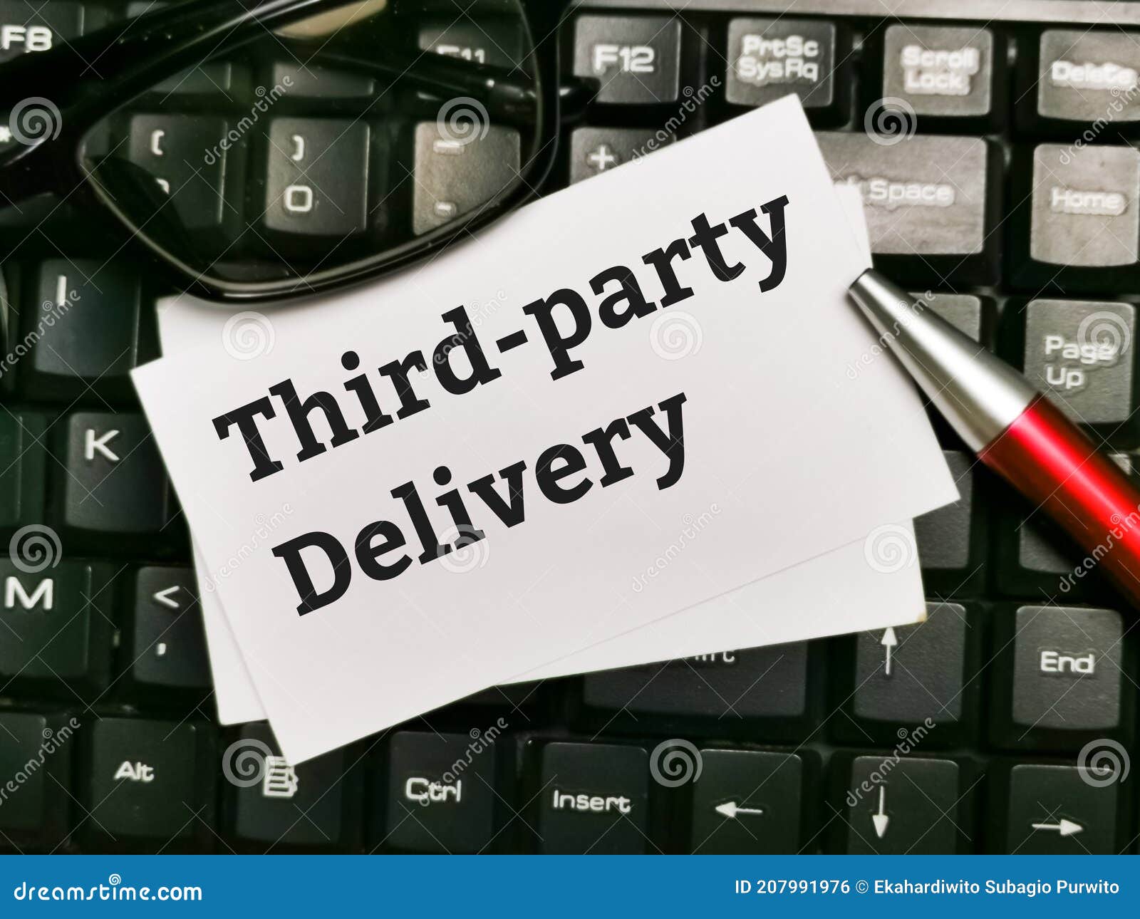 Text THIRD PARTY DELIVERY Written on White Paper Note with Pen and Eye ...