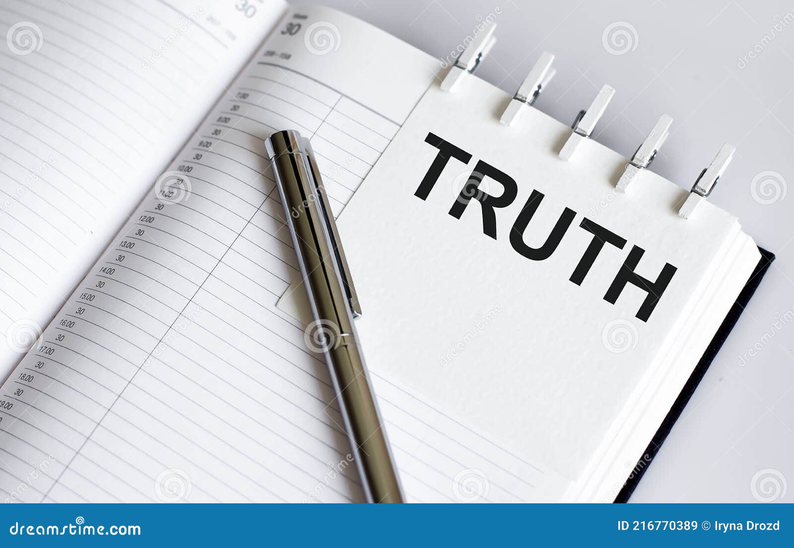 Text TRUTH on the Short Note Texture Background with Pen Stock Image ...