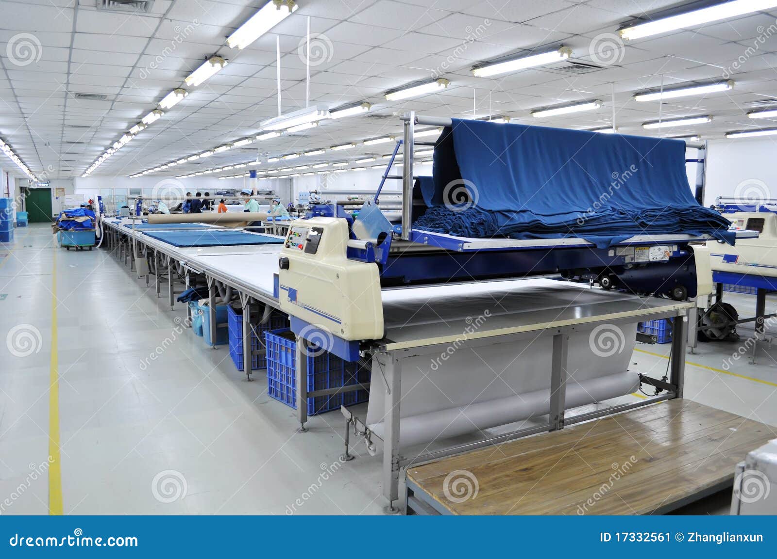 Textile equipment editorial photo. Image of computer - 17332561