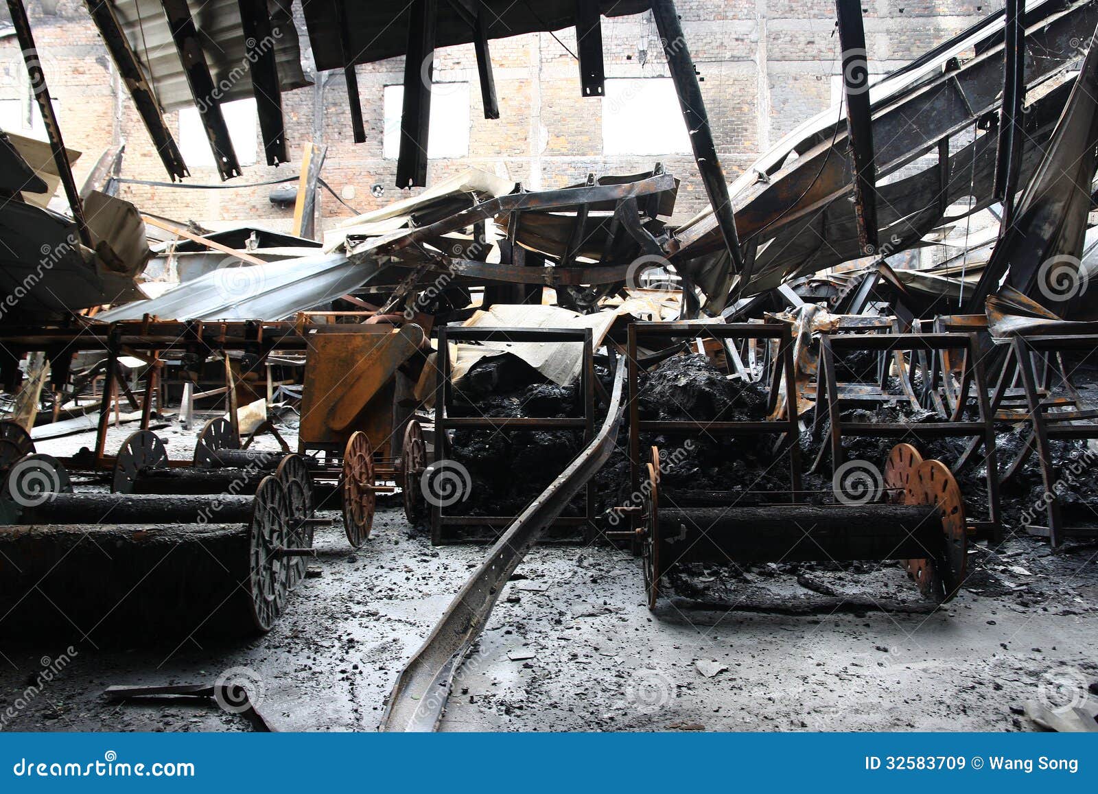 Textile mill fire scene stock image. Image of emergency - 32583709