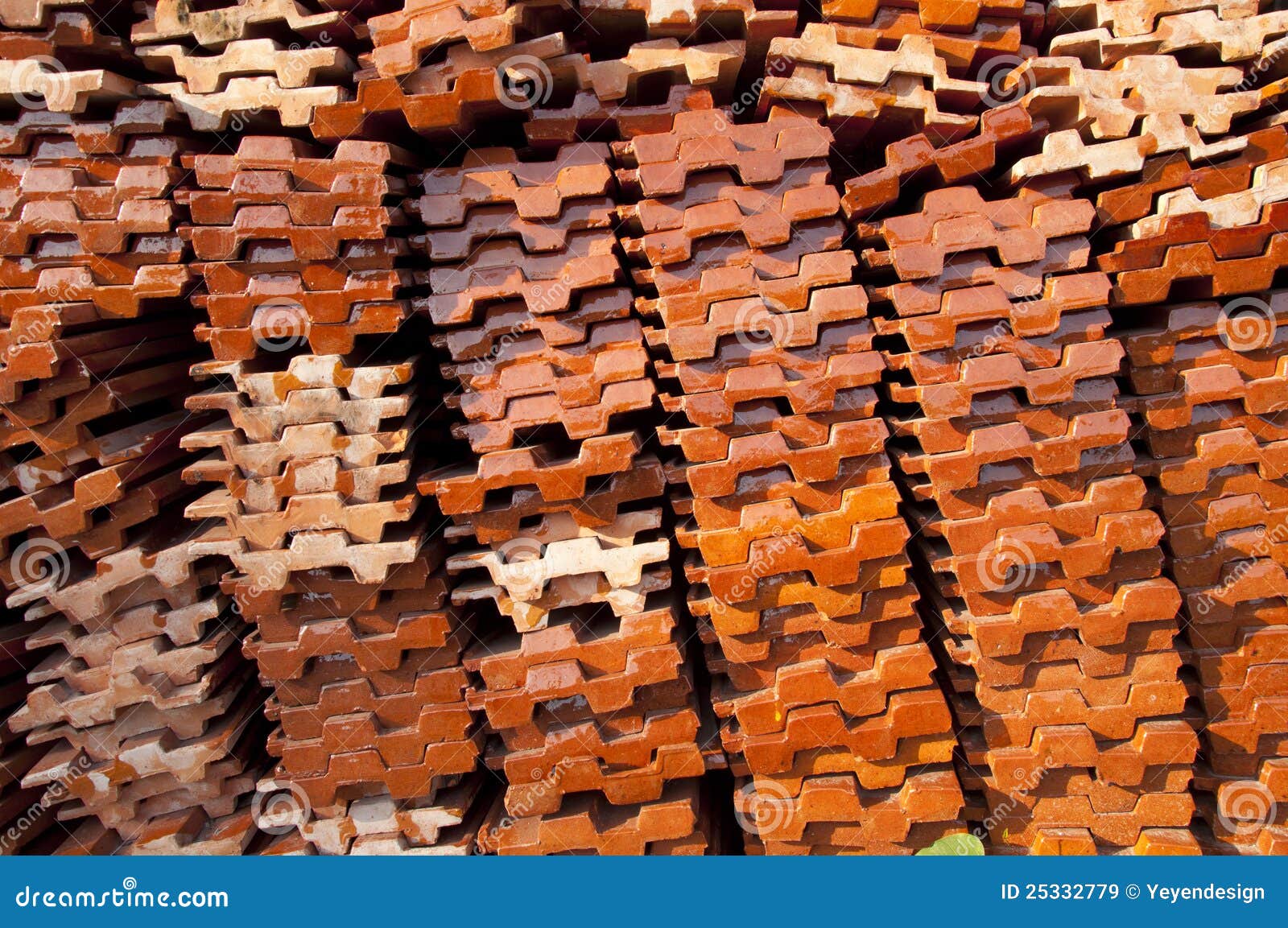 Textura Das Telhas De Telhado Imagem de Stock - Imagem de material, céu ...