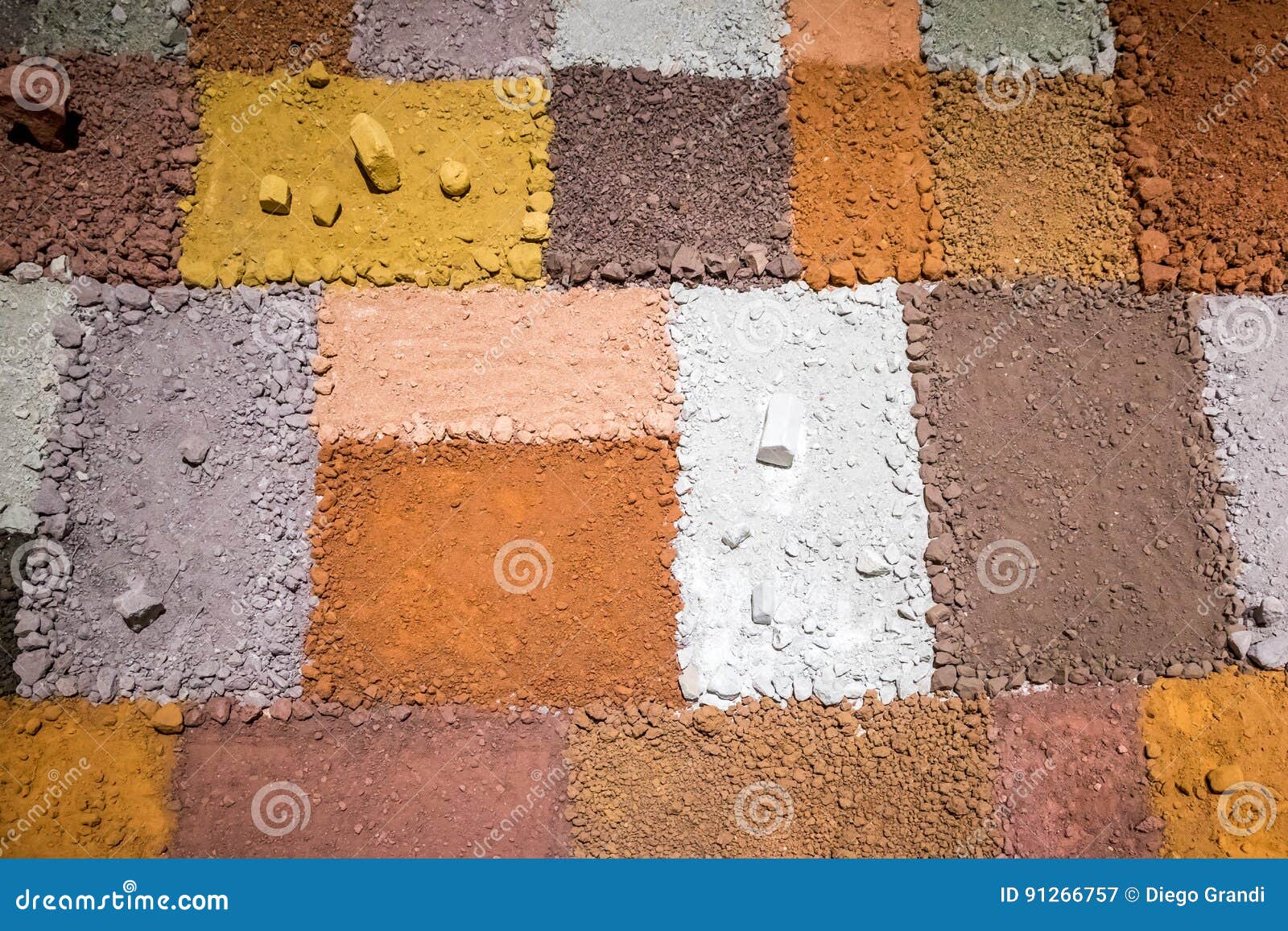 Textura De Cores Diferentes Da Argila Seca Com Pedras Imagem de Stock ...