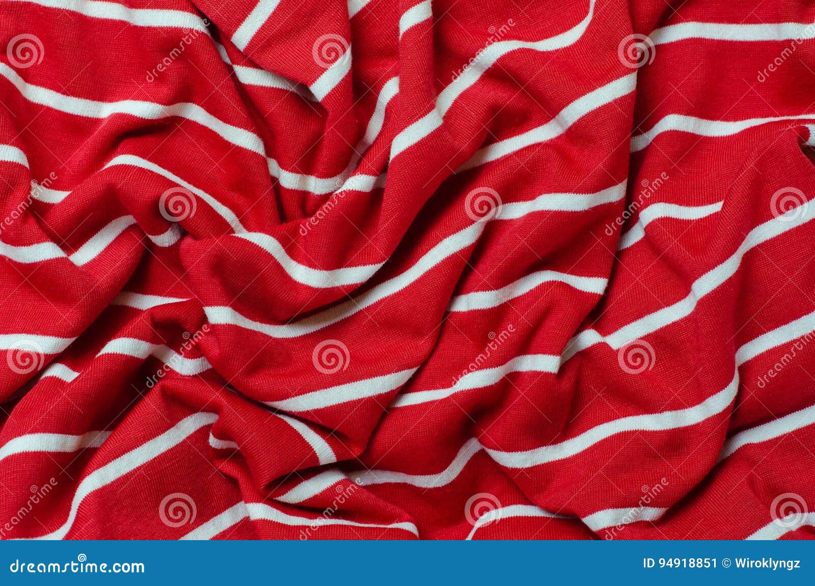 Textura De La Tela Rayada Roja Arrugada Imagen de archivo - Imagen de ...