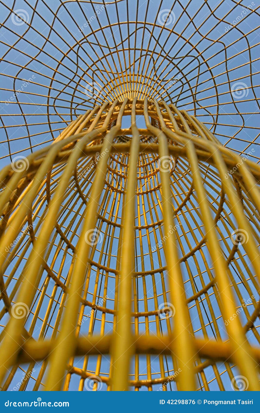 Textura del metal amarillo foto de archivo. Imagen de negro - 42298876