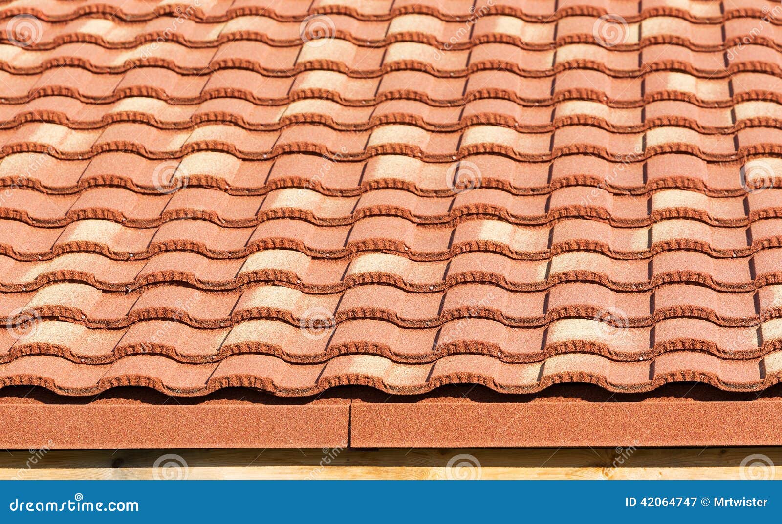 Textura roja de la azotea imagen de archivo. Imagen de modelo - 42064747