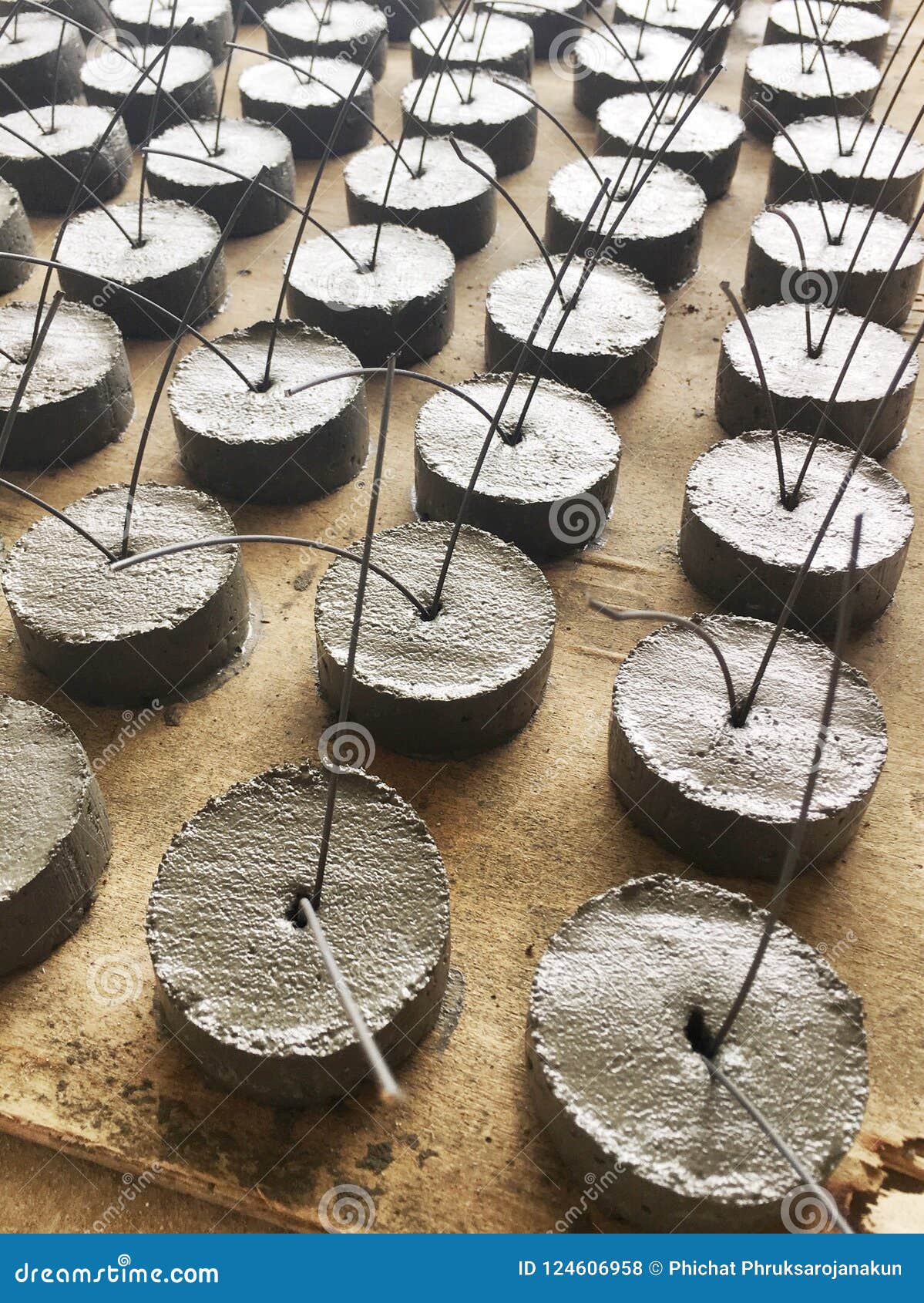 Texture and Background of Cement Lumps for Spacing and Leveling the ...