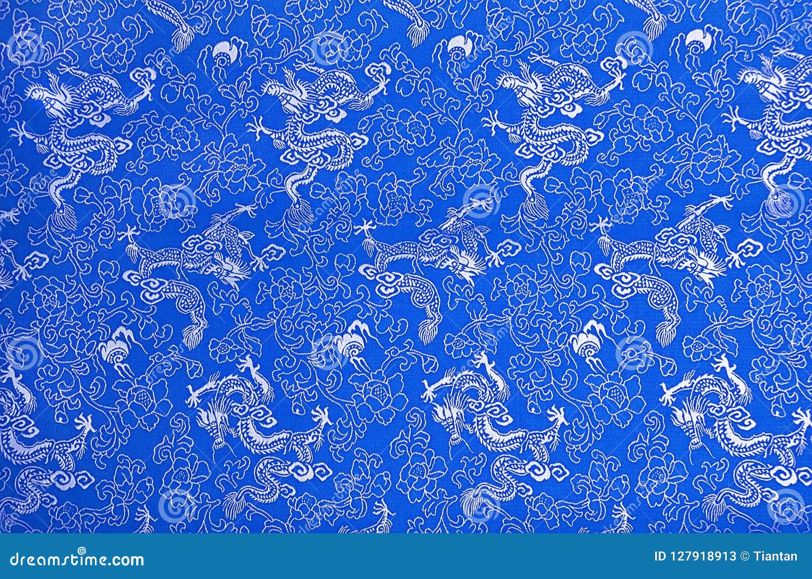 Blue Chinese Porcelain Vase With White Flowers Pattern Isolated On ...