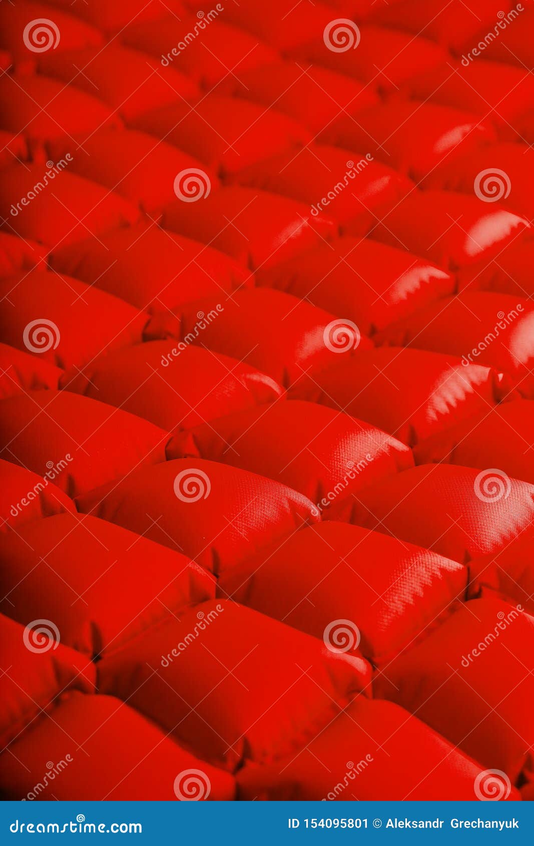 The Texture of the Cranes Inflatable Travel Mat, Repeating Sections and ...