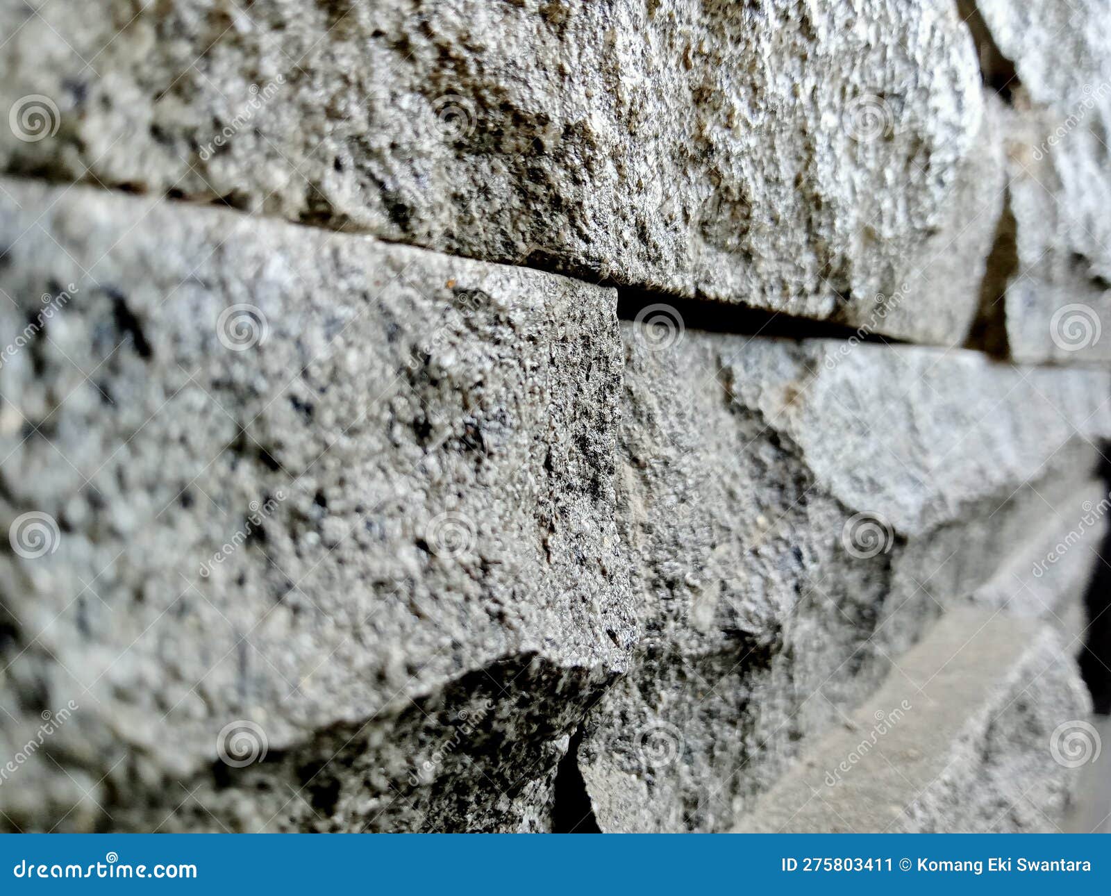 Texture of Natural Stone Wall Tiles Set on the Wall of the House Stock ...