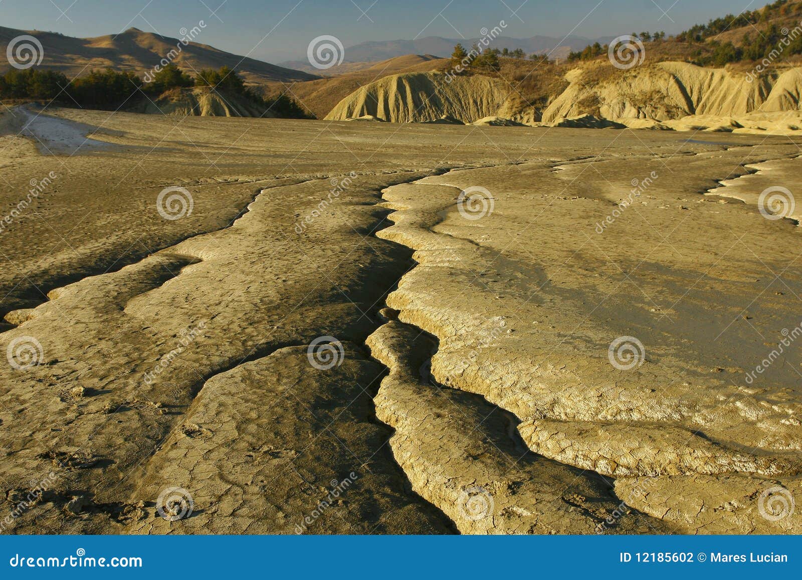 Textured Spectacular Rifts in Barren Soil. Stock Photo - Image of ...