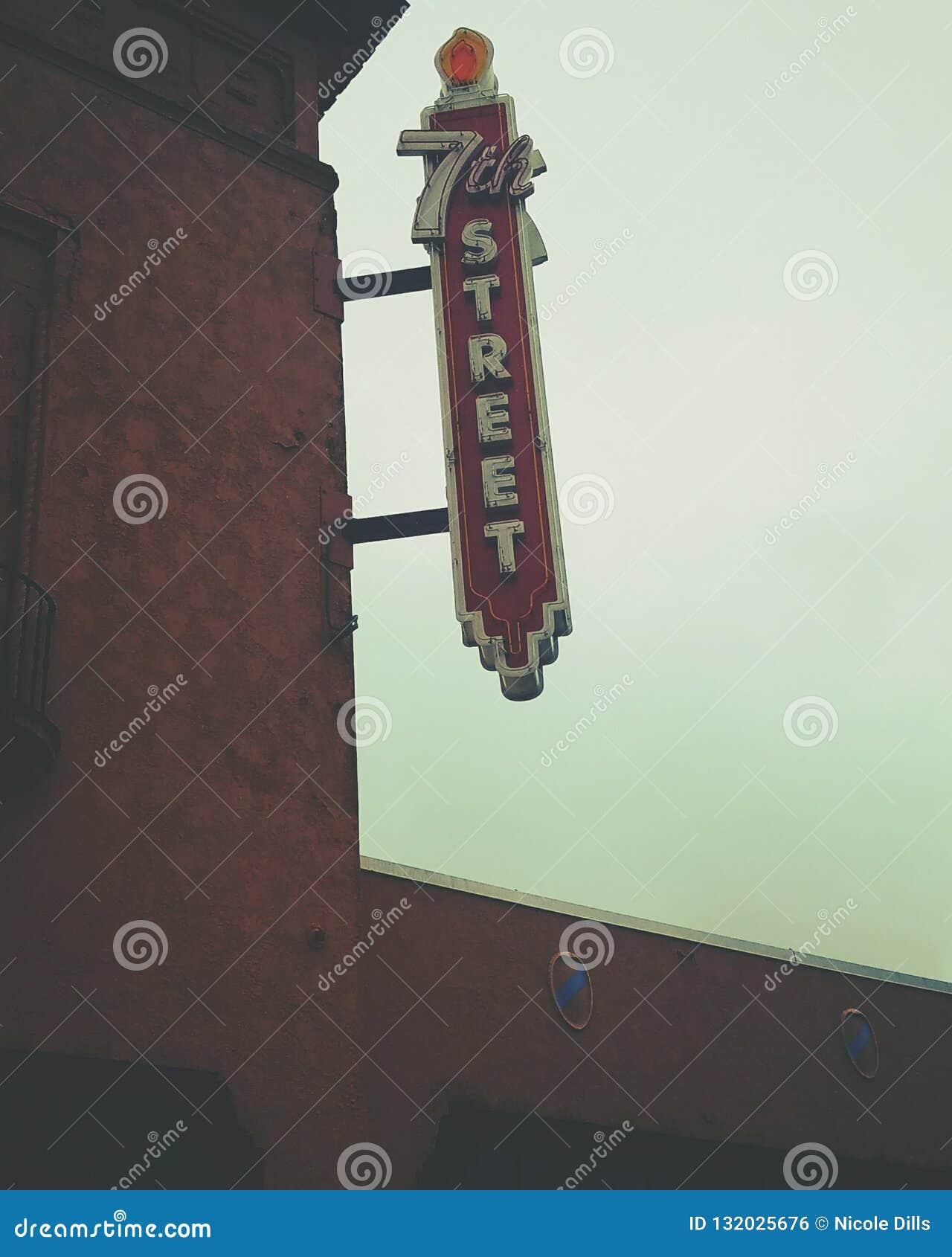 7th Street Theater editorial photo. Image of building - 132025676