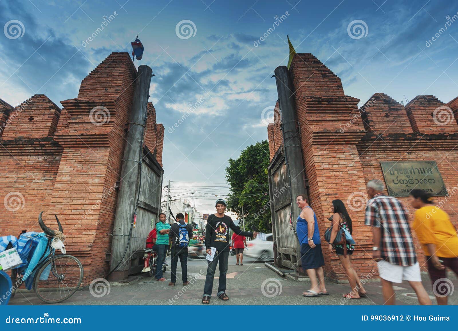Tha-Phae gate Chiang Mai editorial photography. Image of editorial ...