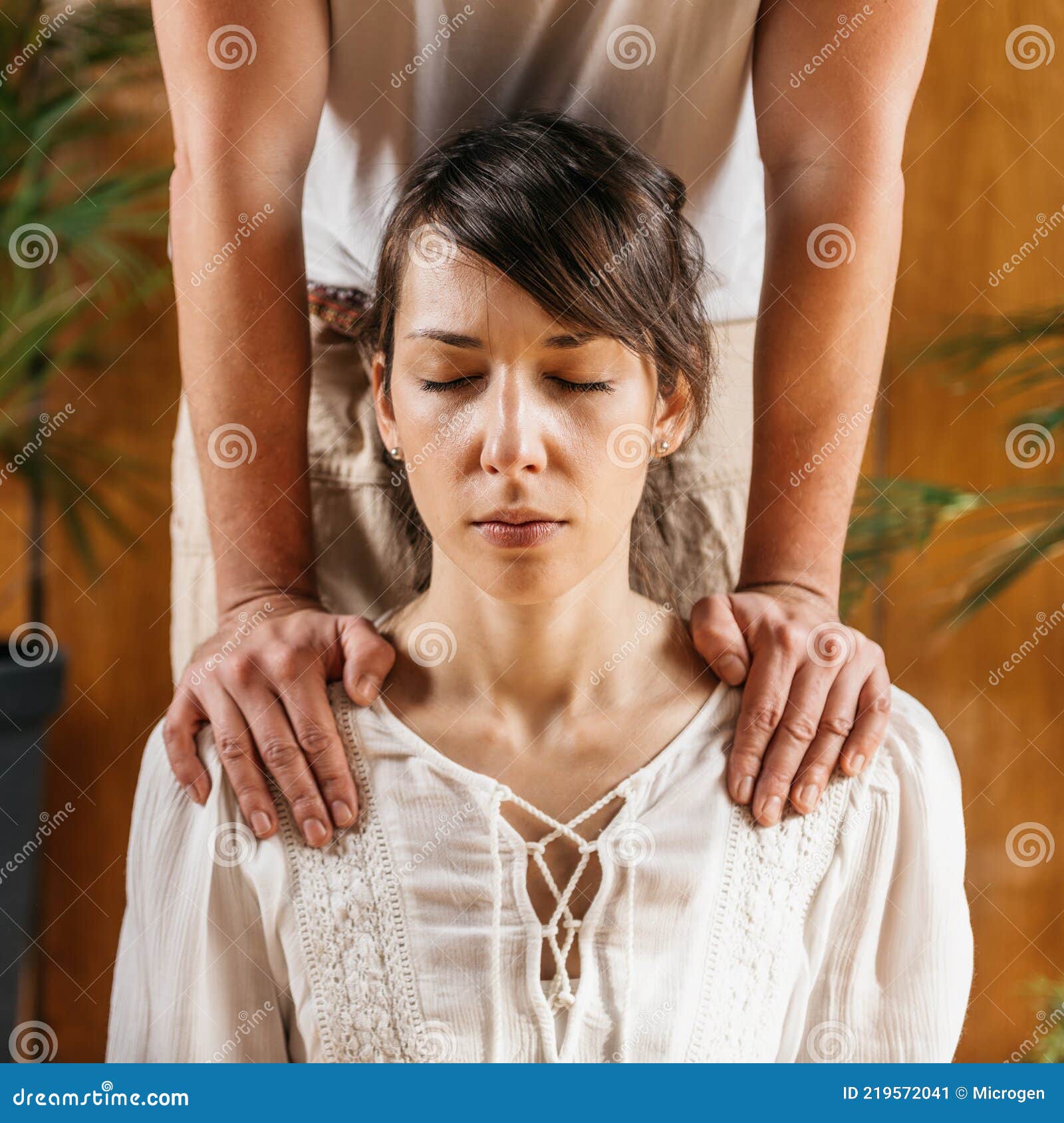 Thai Body Relaxing Massage Lowering Stress And Relieving Muscular