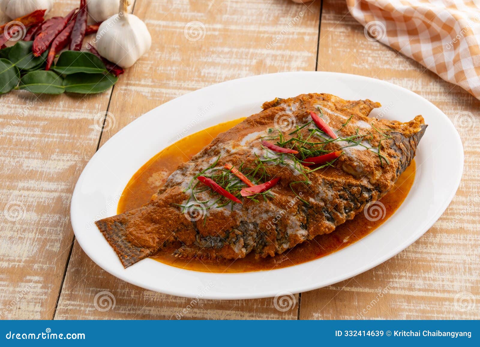 Thai Chu Chee Fish Curry in a Plate Stock Image - Image of dish, curry ...