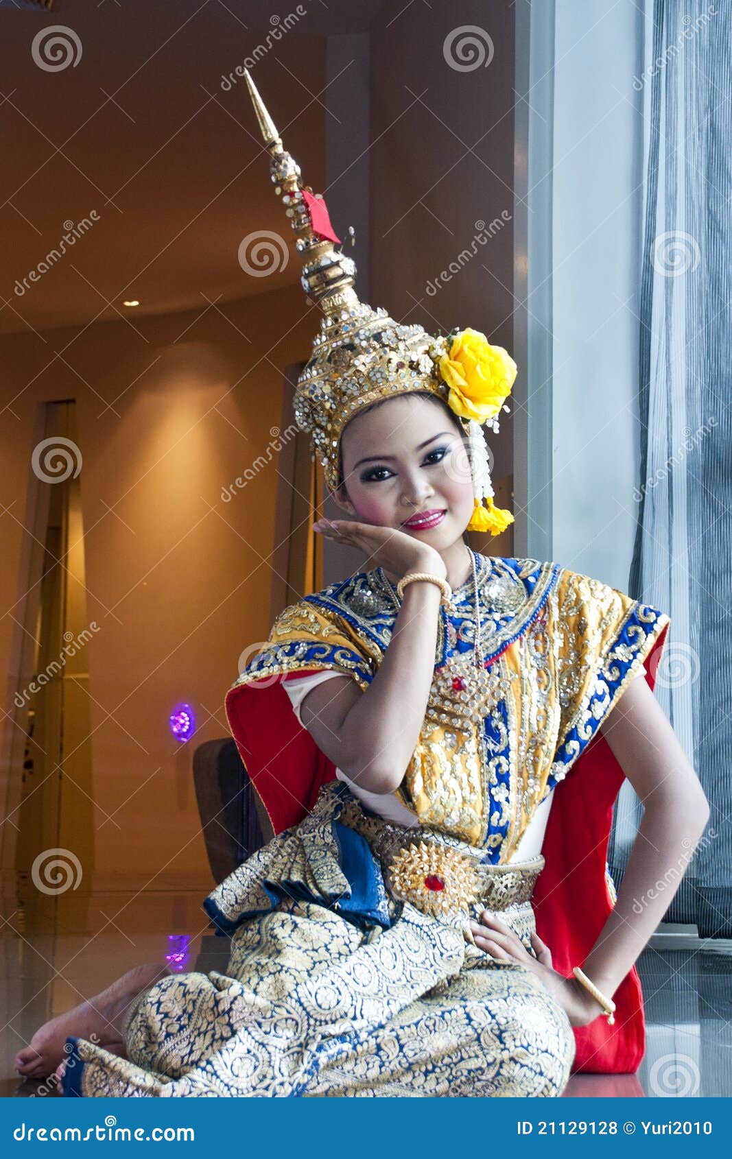 Thai Cultural Show stock photo. Image of artist, ornamants - 21129128