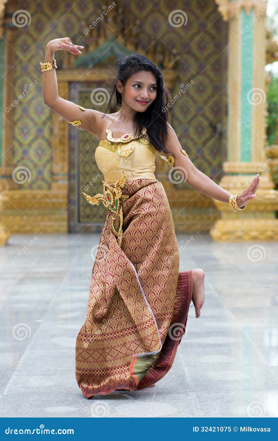 Traditional Thai Dancing
