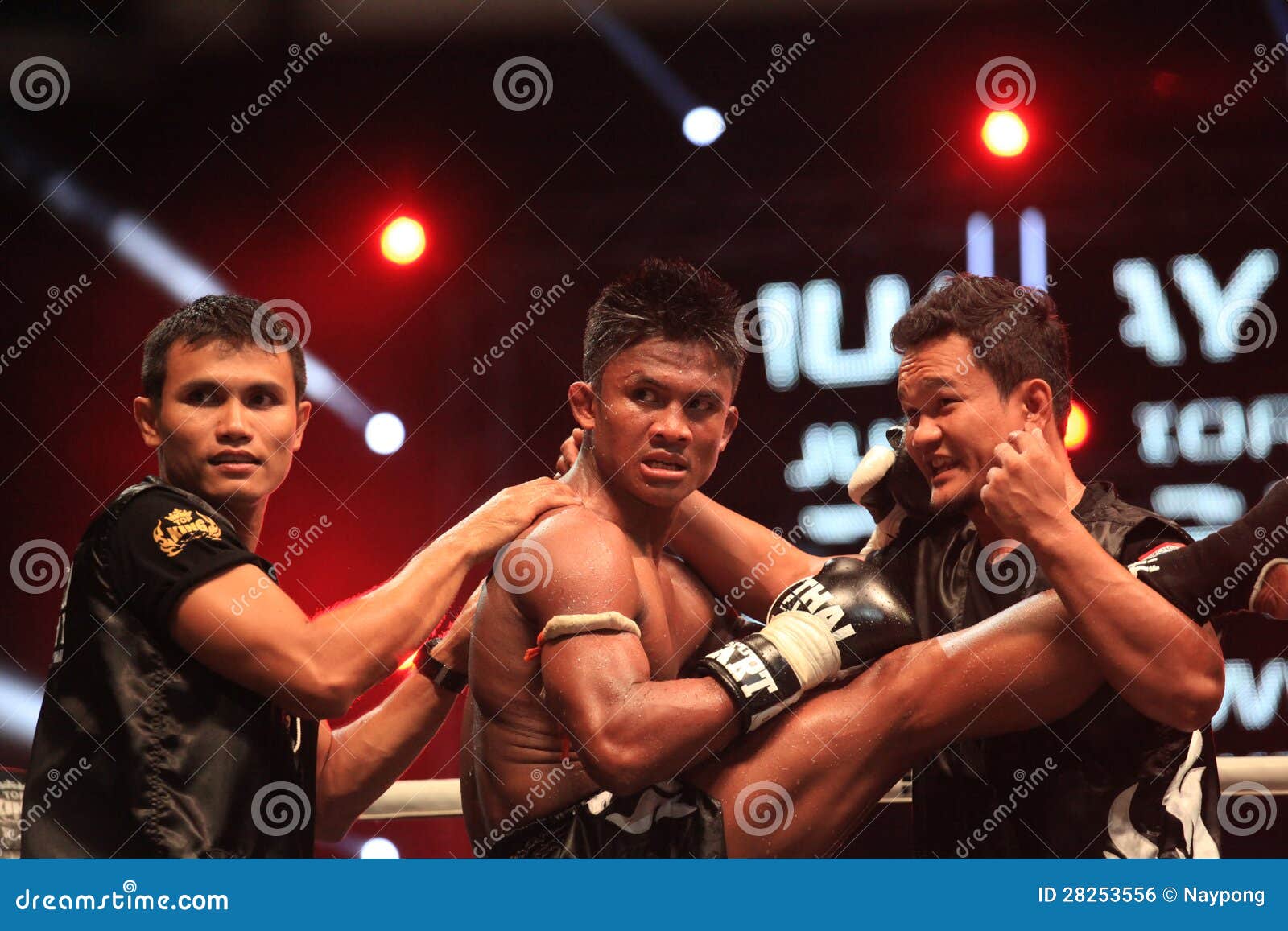 THAI FIGHT 2012, Final Round Editorial Photo - Image of male ...