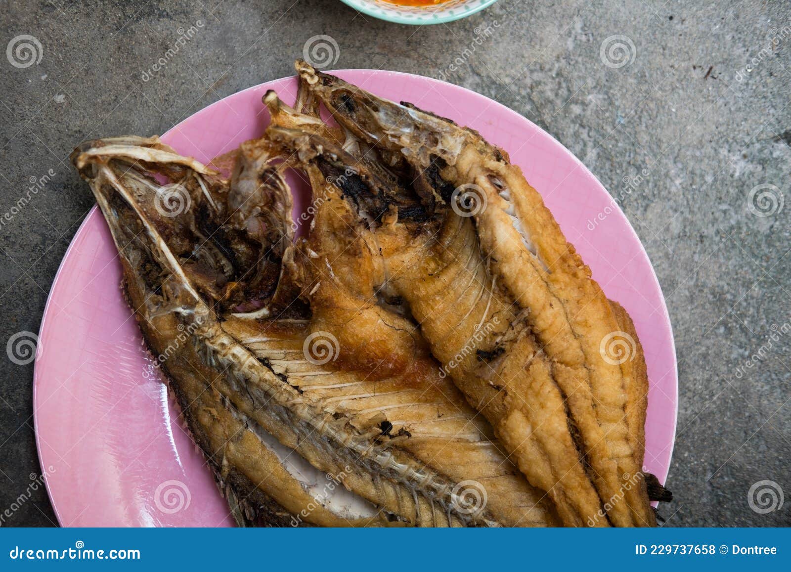 Thai Food Deep Fried Snapper Stock Photo - Image of delicious, gourmet ...