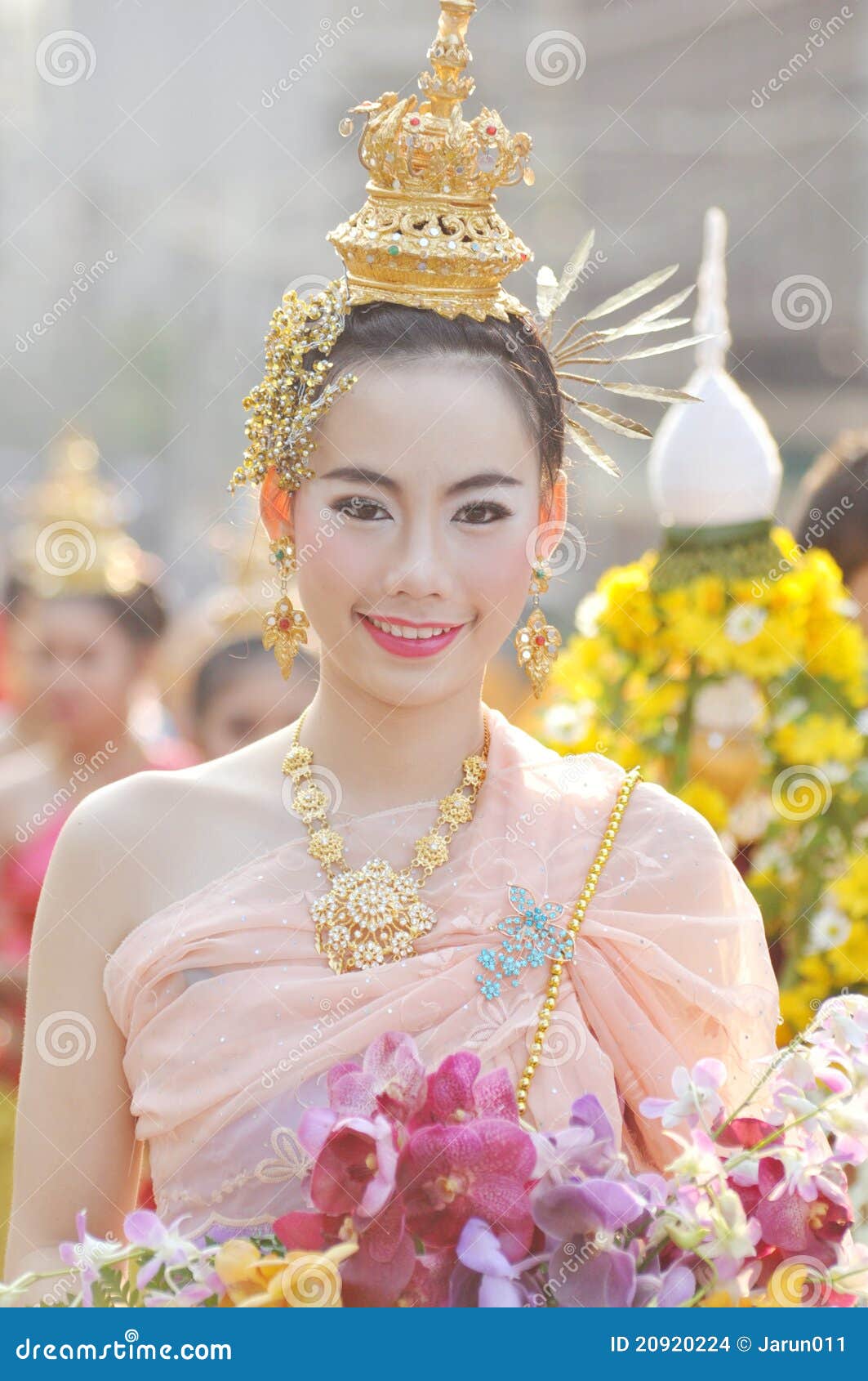 Thai lady smile editorial stock image. Image of clothe - 20920224