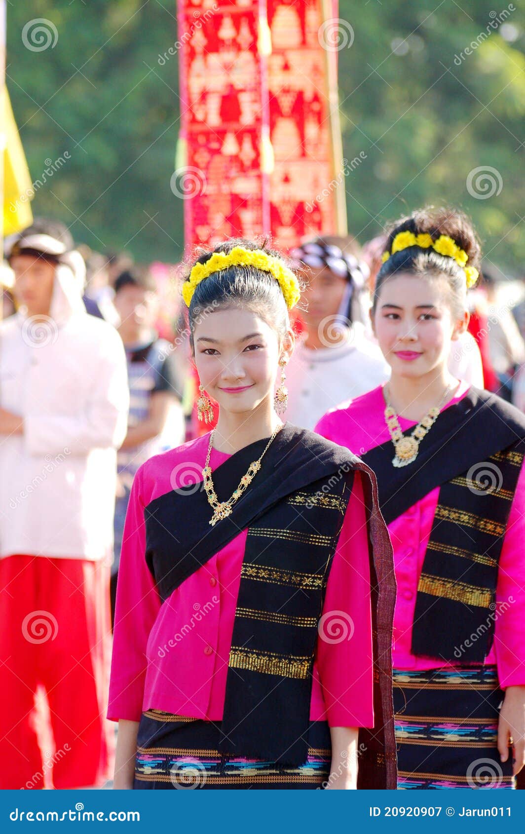 Thai lady smile editorial photography. Image of lady - 20920907