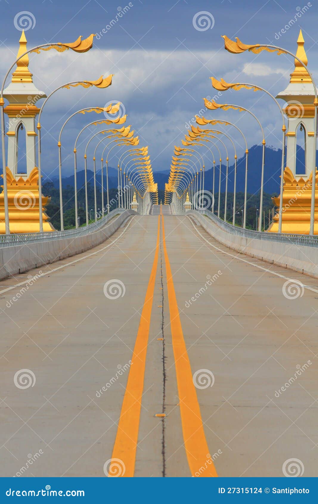Thai-Lao friendship bridge stock photo. Image of motor - 27315124