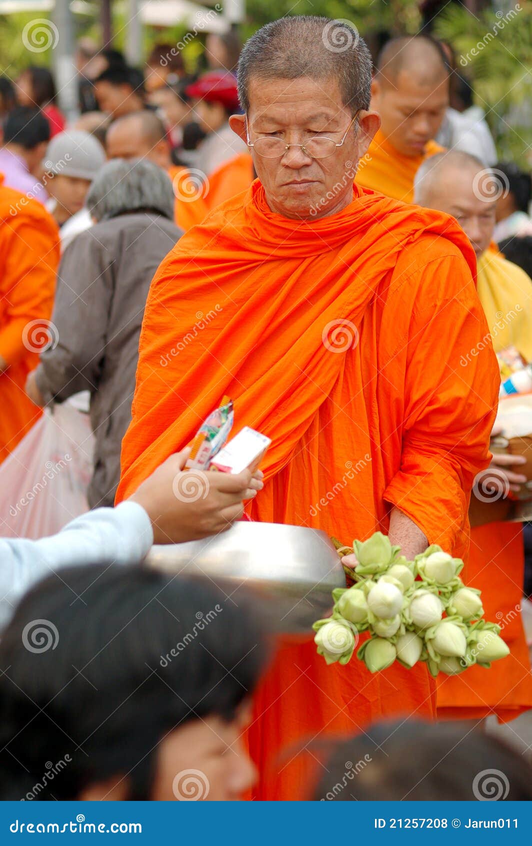 Thai monk editorial stock photo. Image of belief, thailand - 21257208