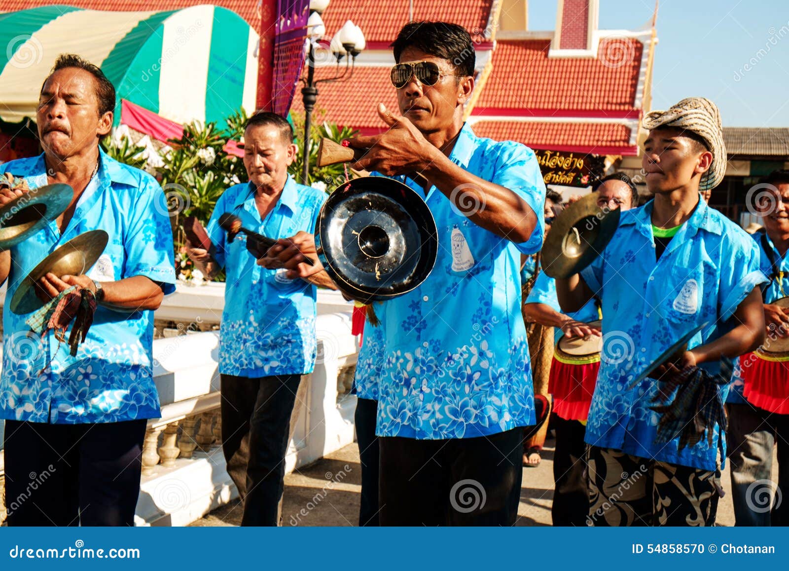 Thai Music Orchestra Parade Editorial Image - Image of cymbals, concert ...