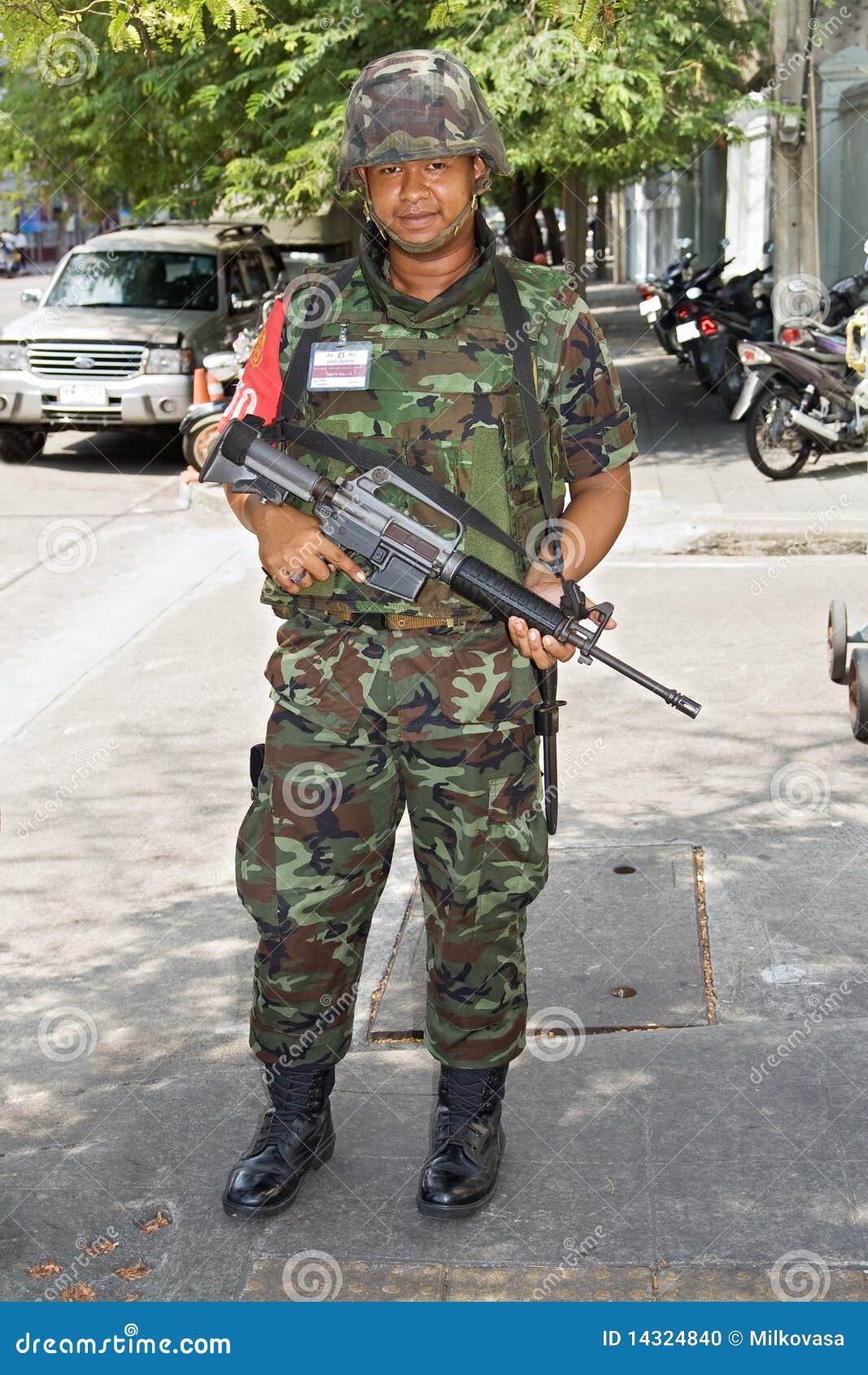Thai soldier editorial image. Image of shooter, officer - 14324840