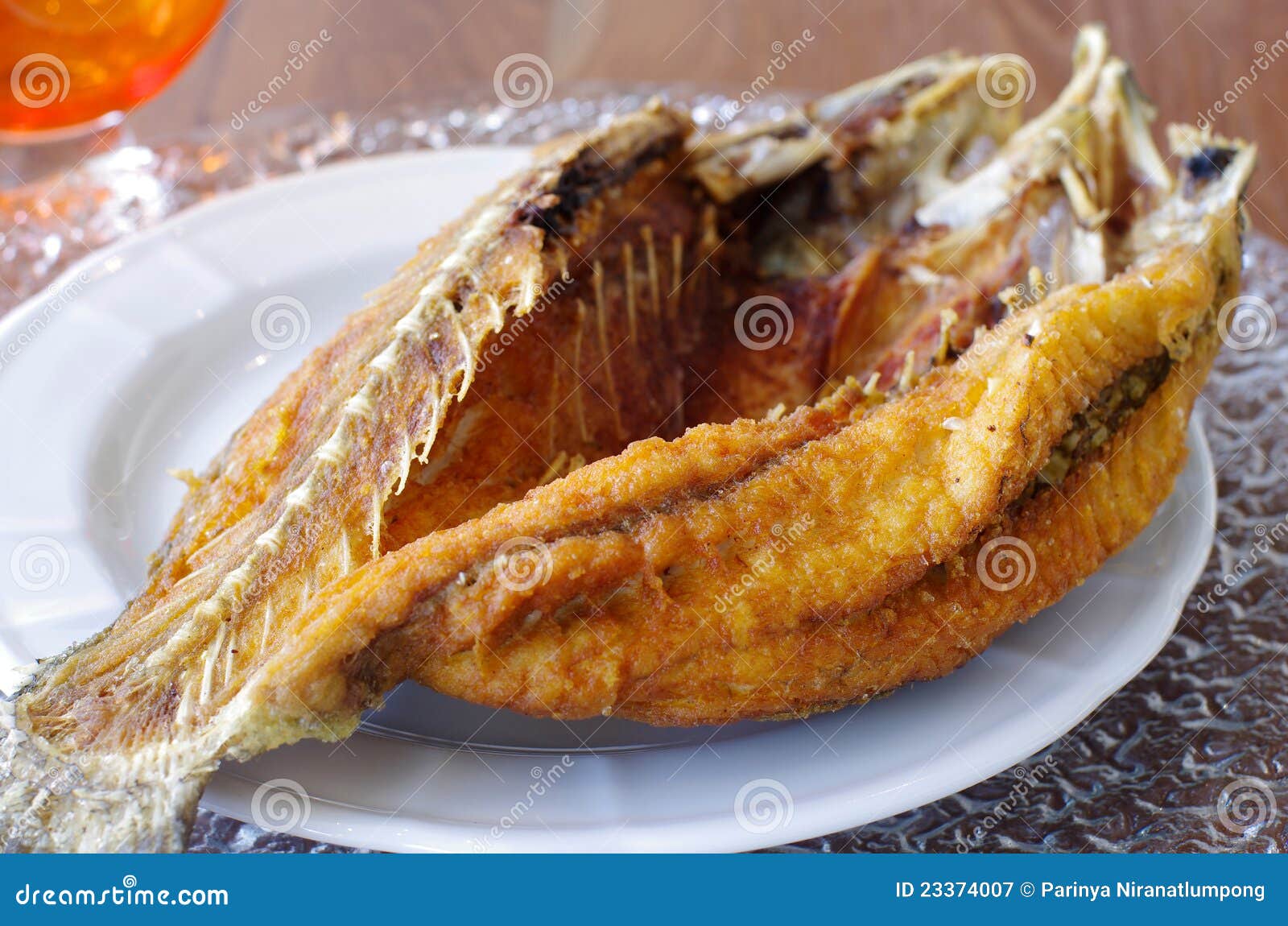 Thai Style Crispy Fried Fish Stock Image - Image of eating, fast: 23374007