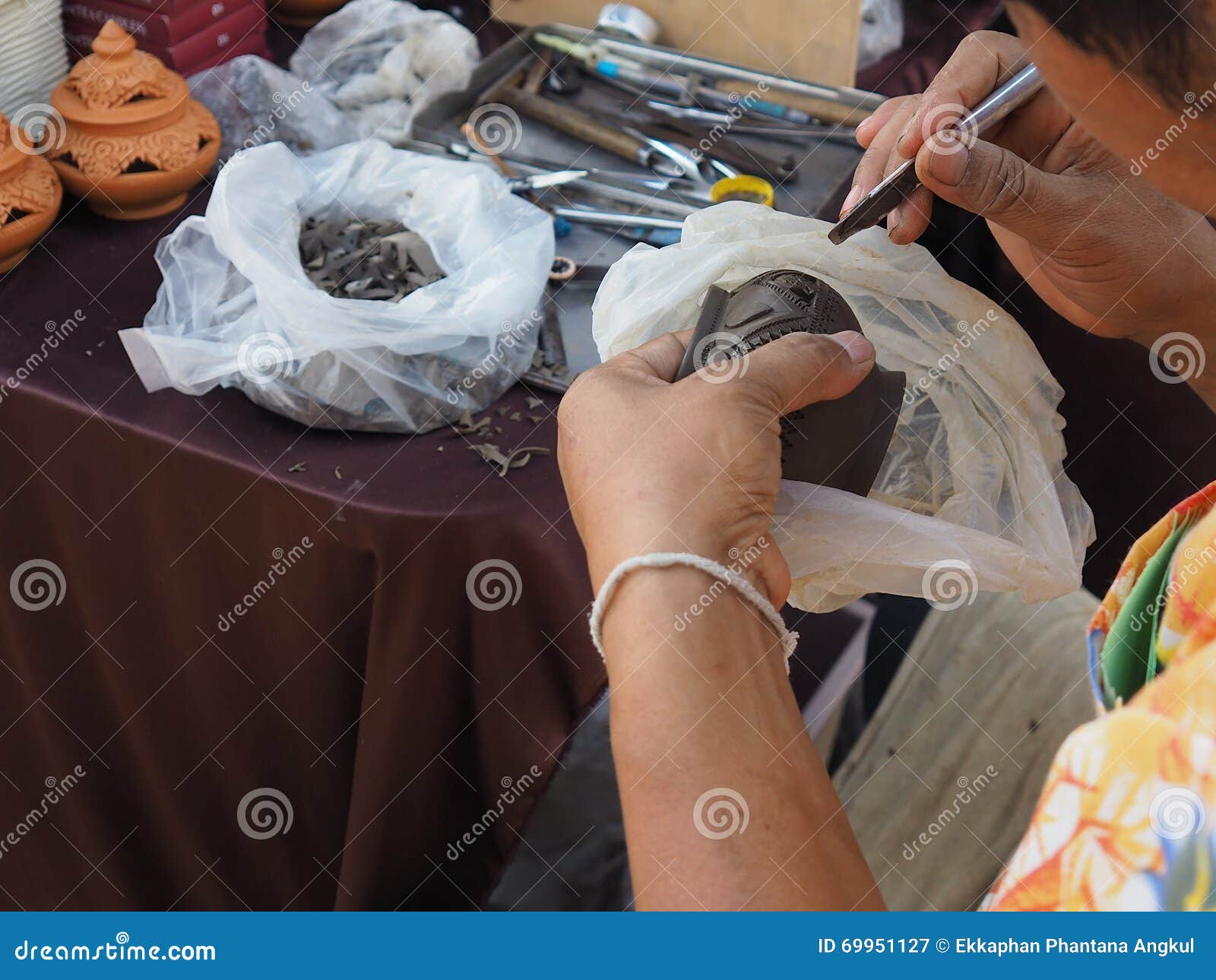 Thai Traditional Earthen Pot Making Stock Image - Image of skill, craft ...