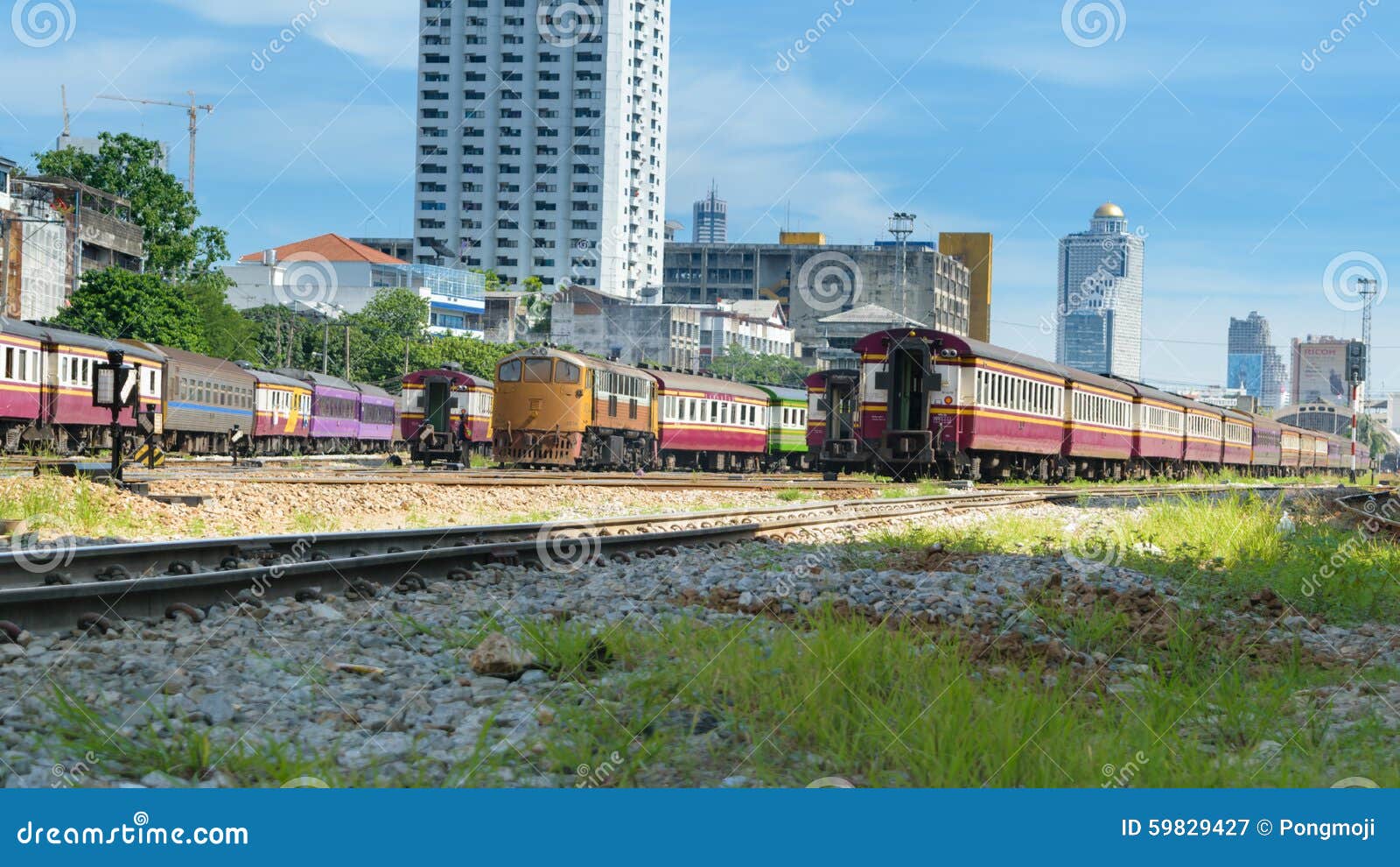 Thai train with blue sky editorial photography. Image of steel - 59829427
