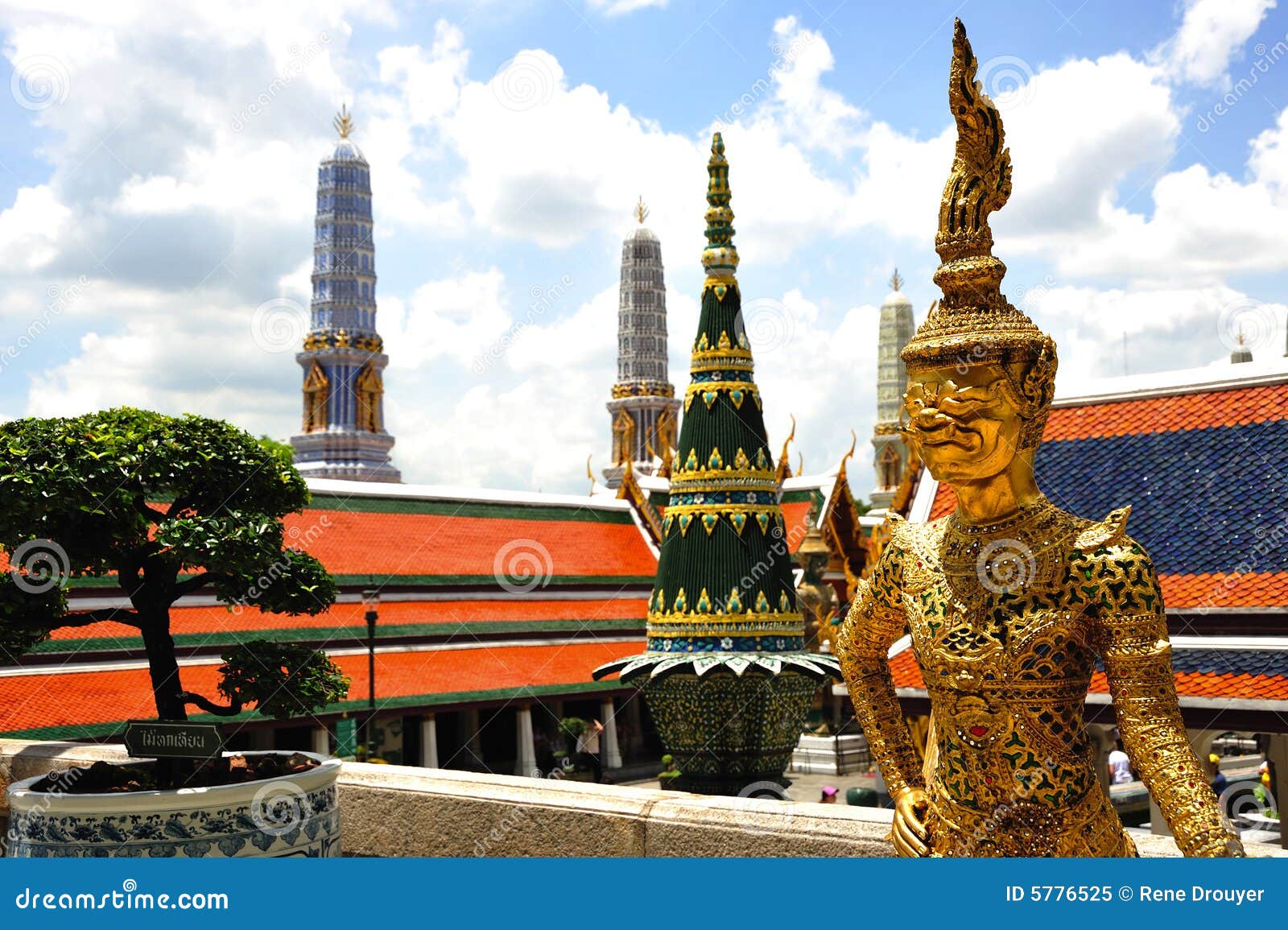Thailand Bangkok Wat Phra Kaew Stock Image - Image of believer, kaew ...