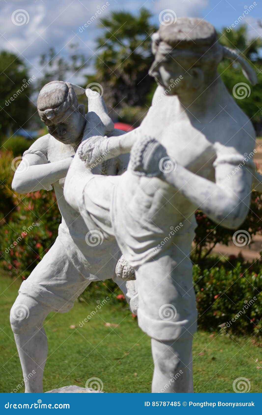 Thailand boxing statue stock image. Image of grass, artwork - 85787485