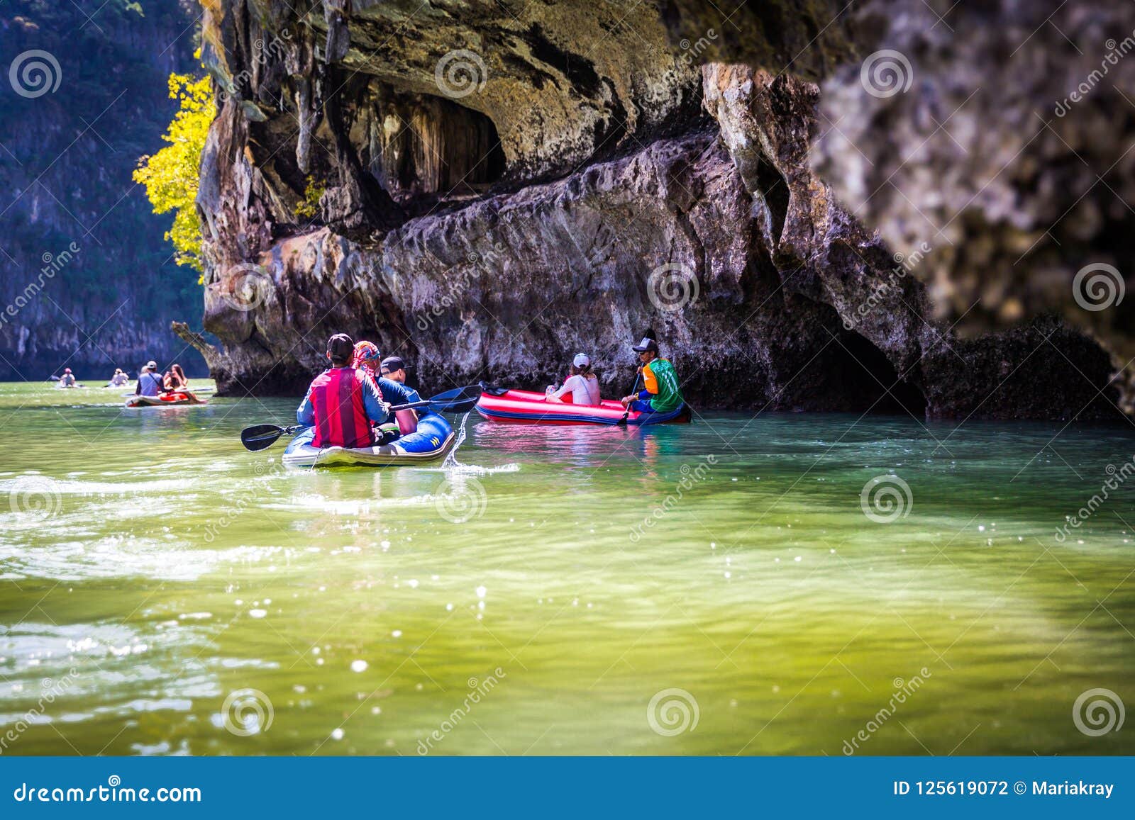 THAILAND, PHUKET, 10 January 2018 - Kayaking in Sea in Thailand ...