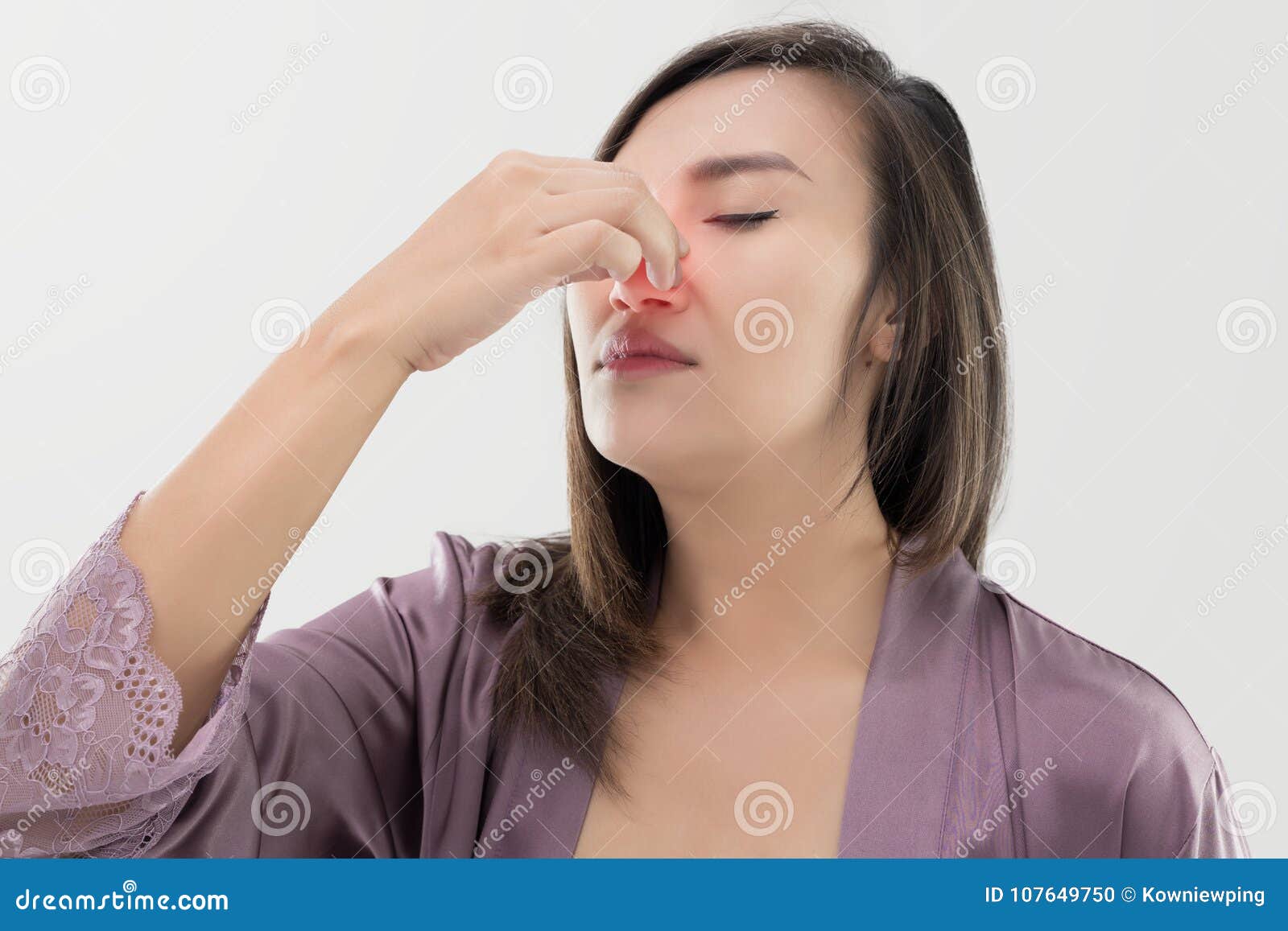 Thaise Vrouwen Met Neusbloeding Stock Foto - Image of mechanisme, koude ...