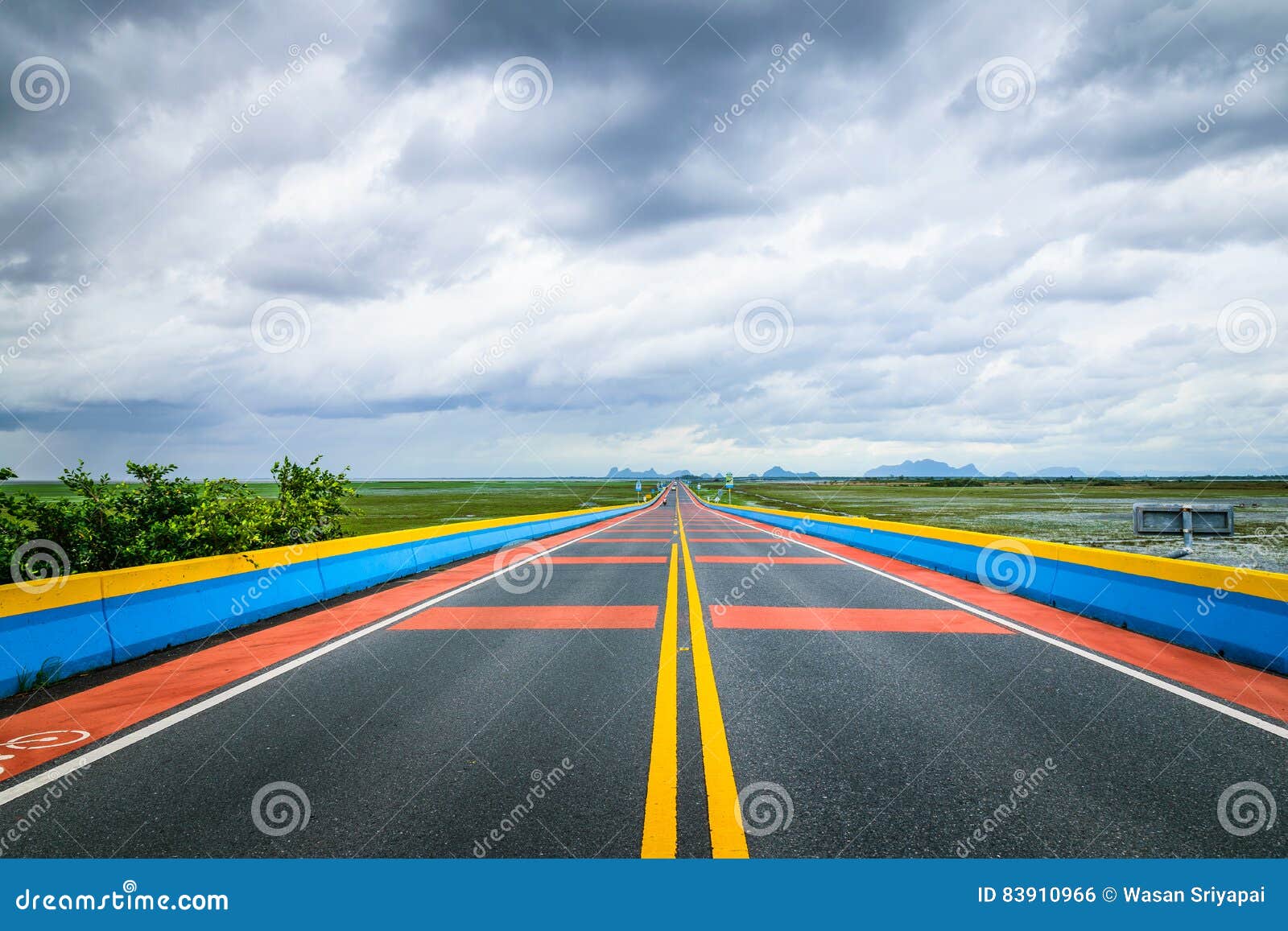 Thale Noi bridge stock photo. Image of phatthalung, songkhla - 83910966