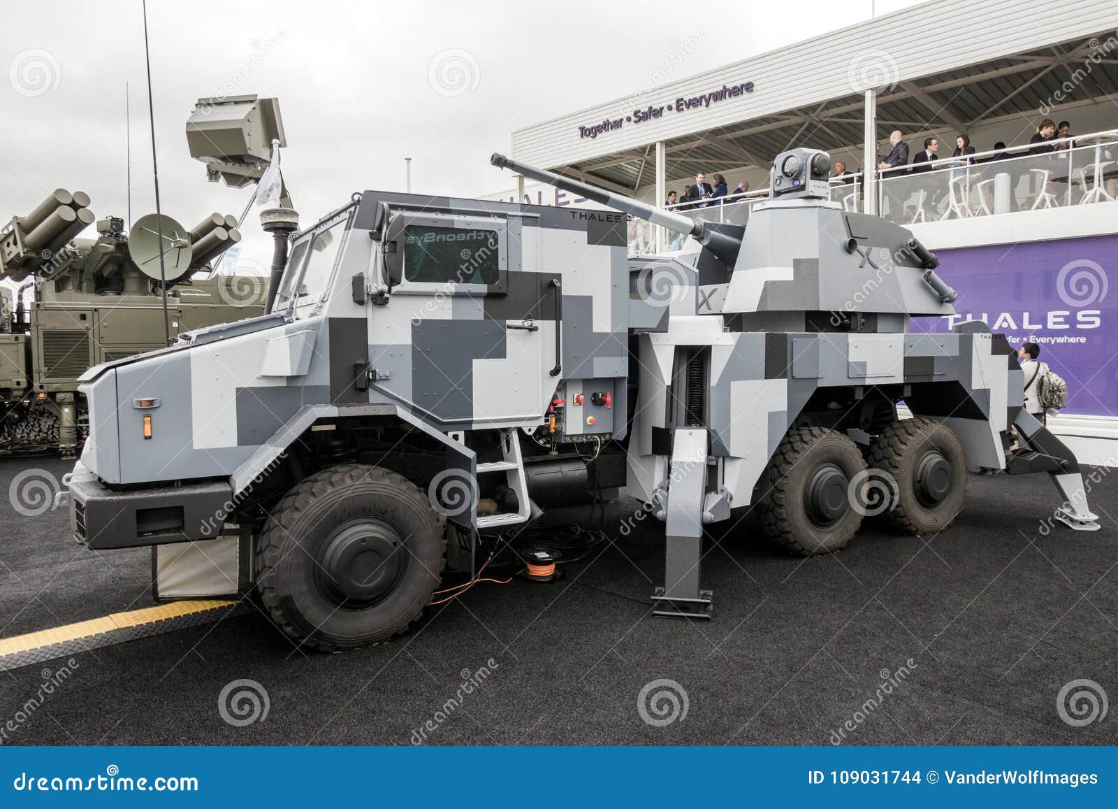 Thales RAPIDFire 40mm Multi-Role Ground-Based Gun System Editorial ...