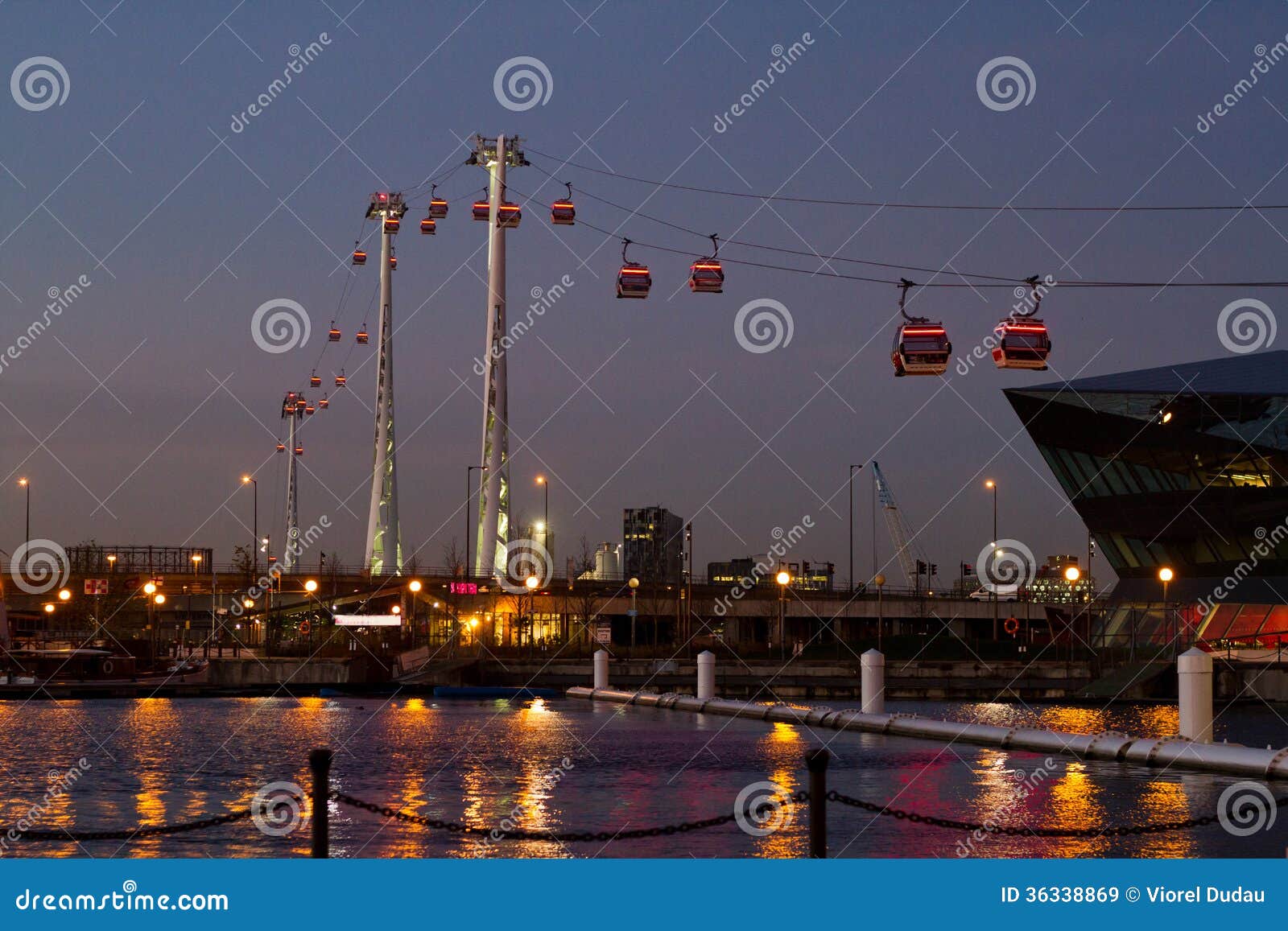 Thames cable car stock image. Image of gondola, london - 36338869