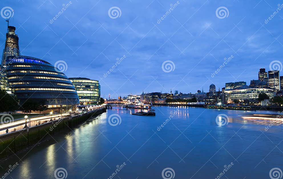 Thames River at Night London Editorial Stock Photo - Image of city ...