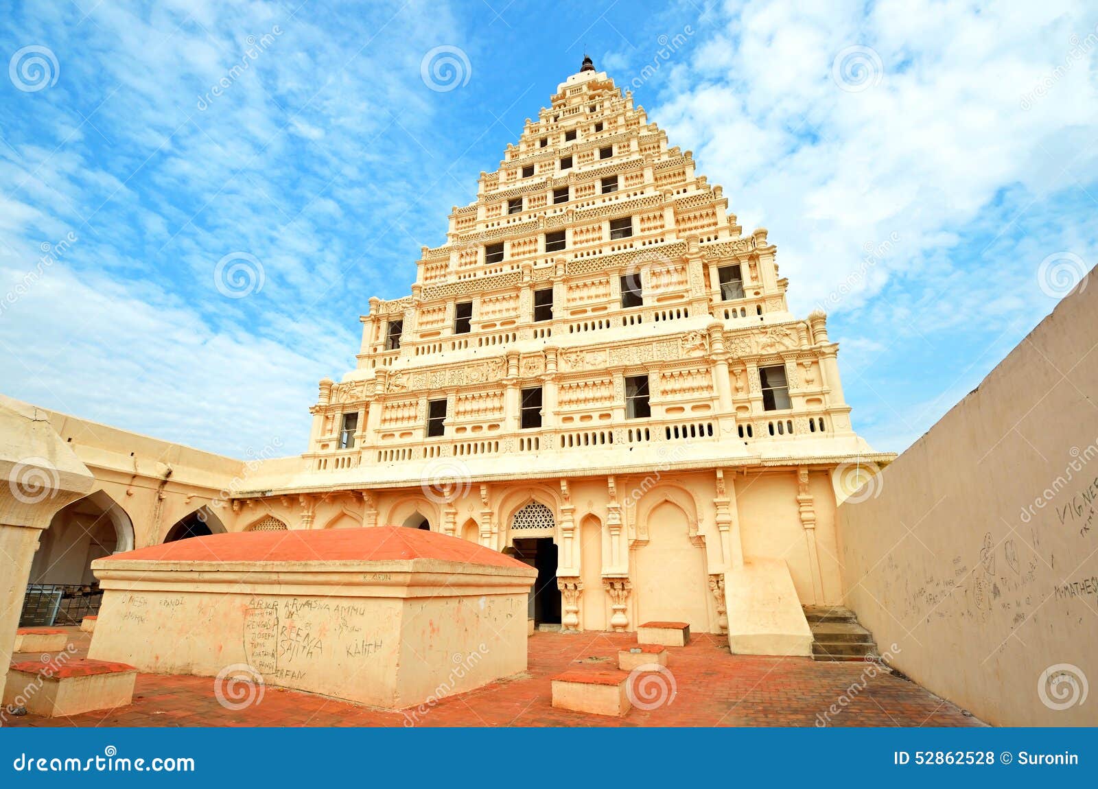Thanjavur Maratha Palace stock photo. Image of aranmanai - 52862528