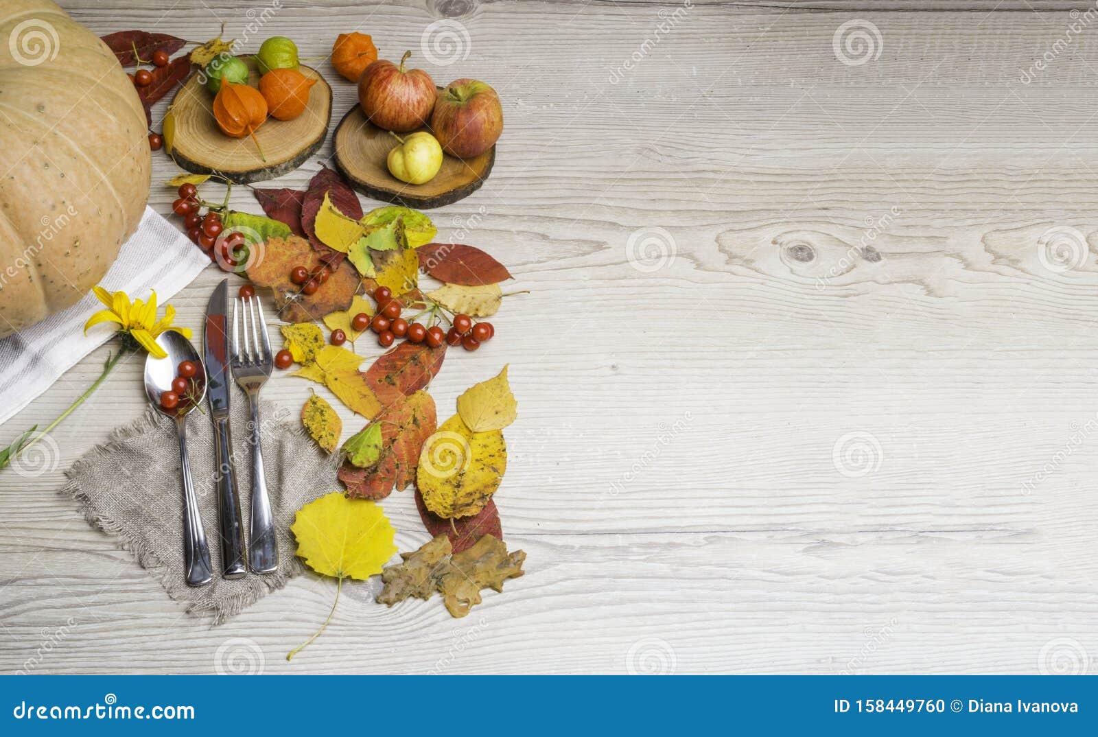 Thanksgiving Dinner Background with Pumpkins, Fall Leaves, Table ...