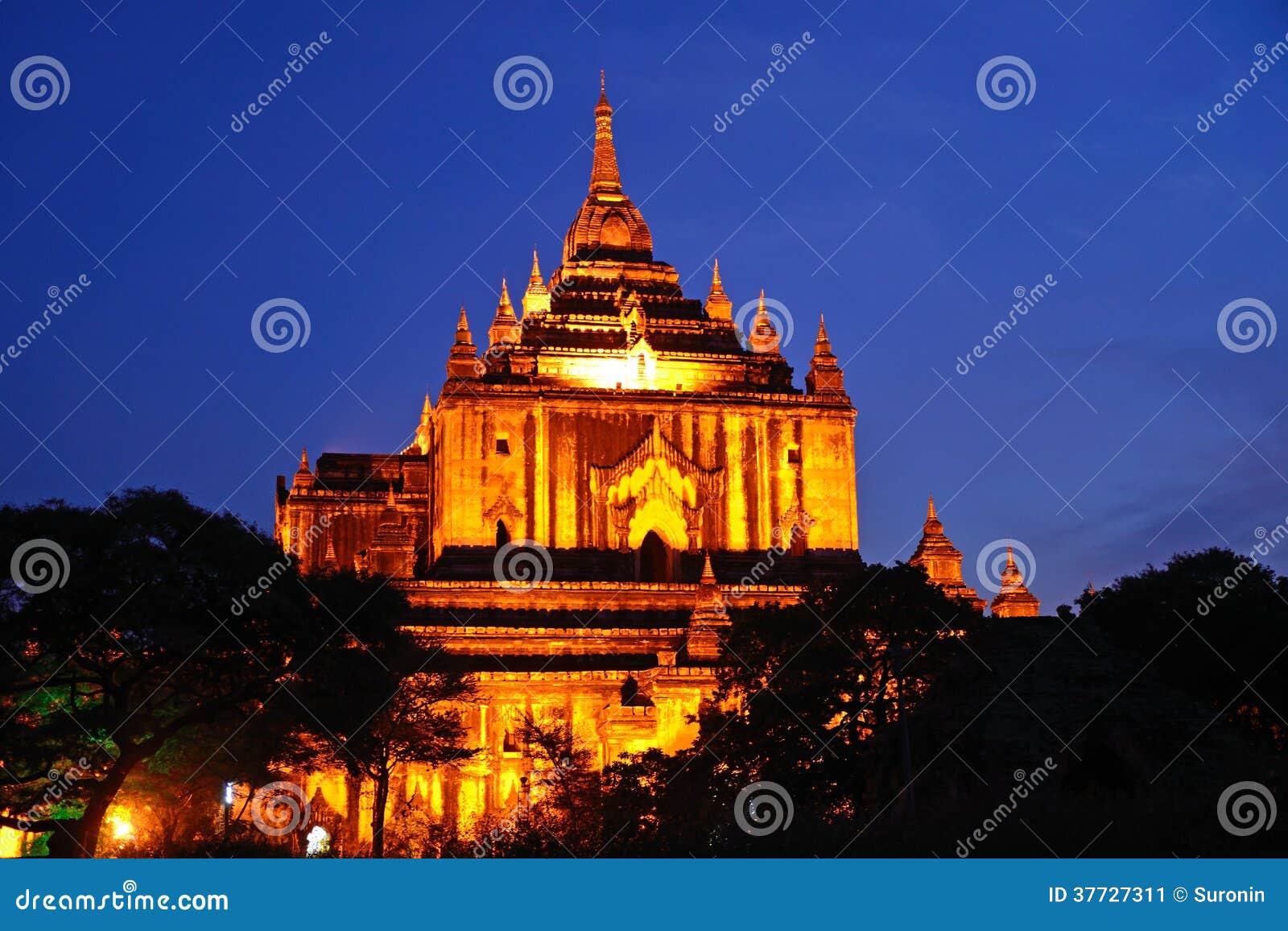 Thatbyinnyu Temple stock image. Image of southeast, bagan - 37727311