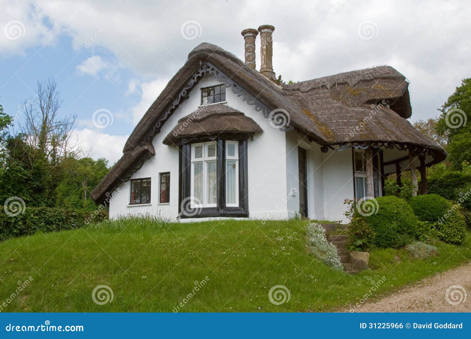 Thatched cottage stock photo. Image of england, berkshire - 31225966