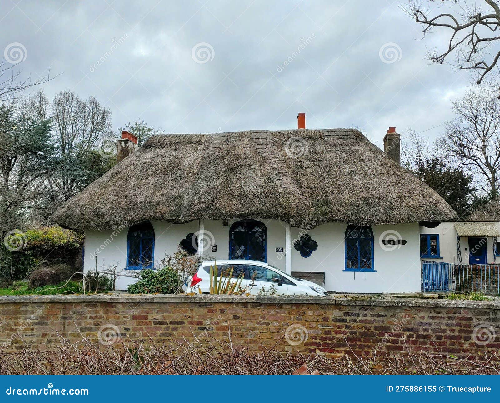 Thatched Roof Bungalow London Ealing Stock Image - Image of thatched ...